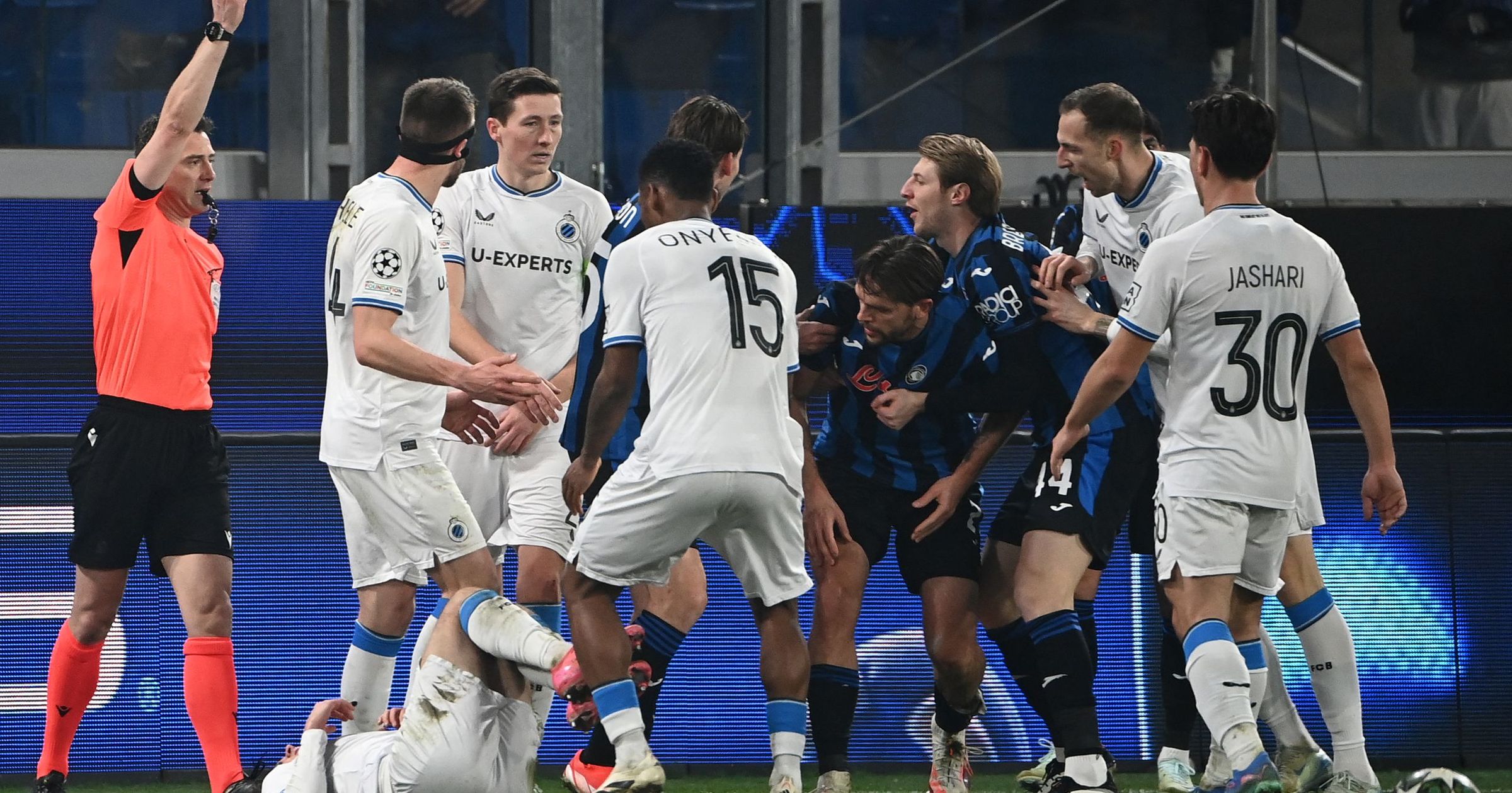 Atalanta captain Rafael Toloi sees red in moment of madness against ...