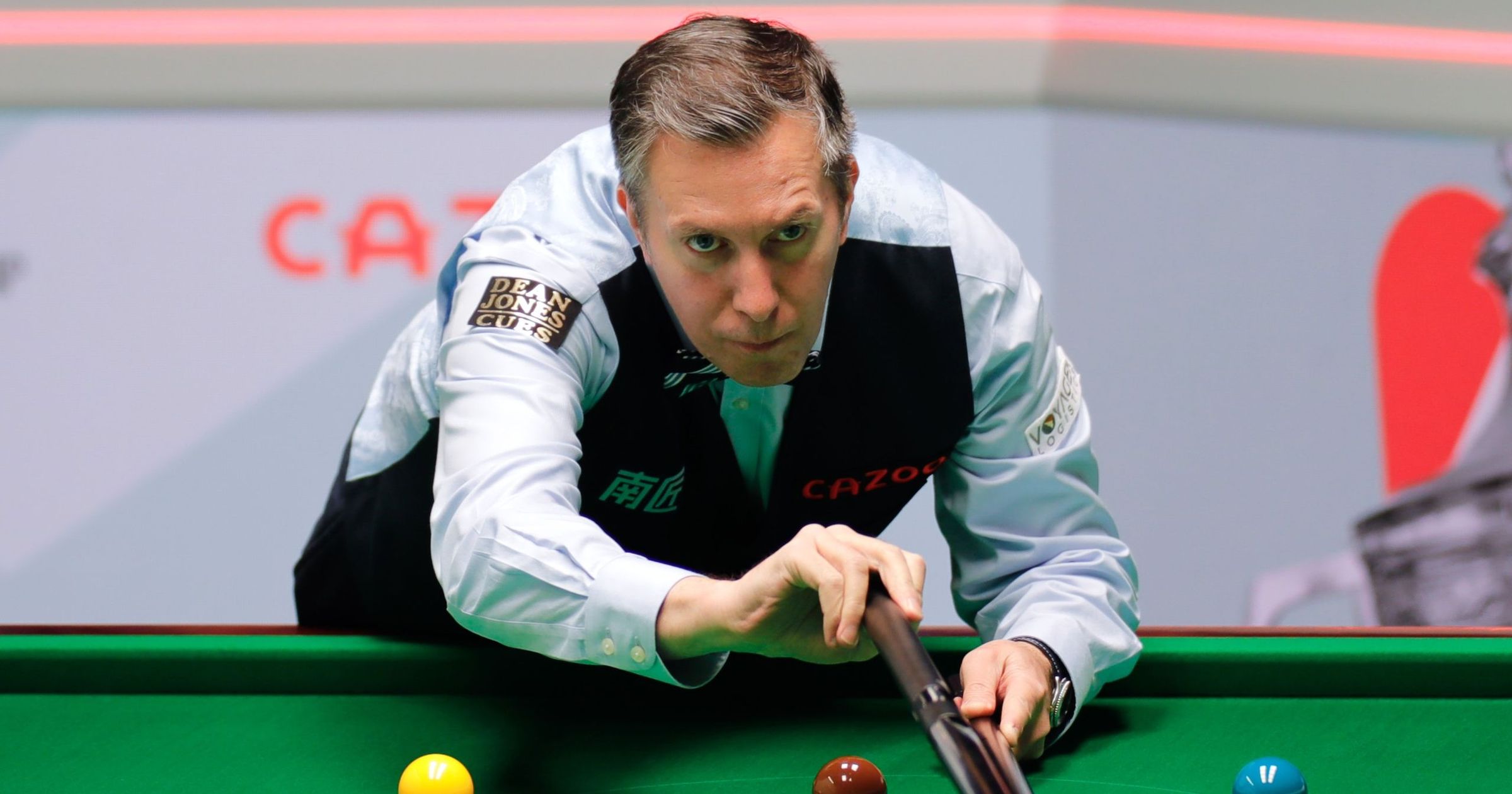 World Seniors Snooker 2025: Aaron Canavan hits back to sink Dominic ...