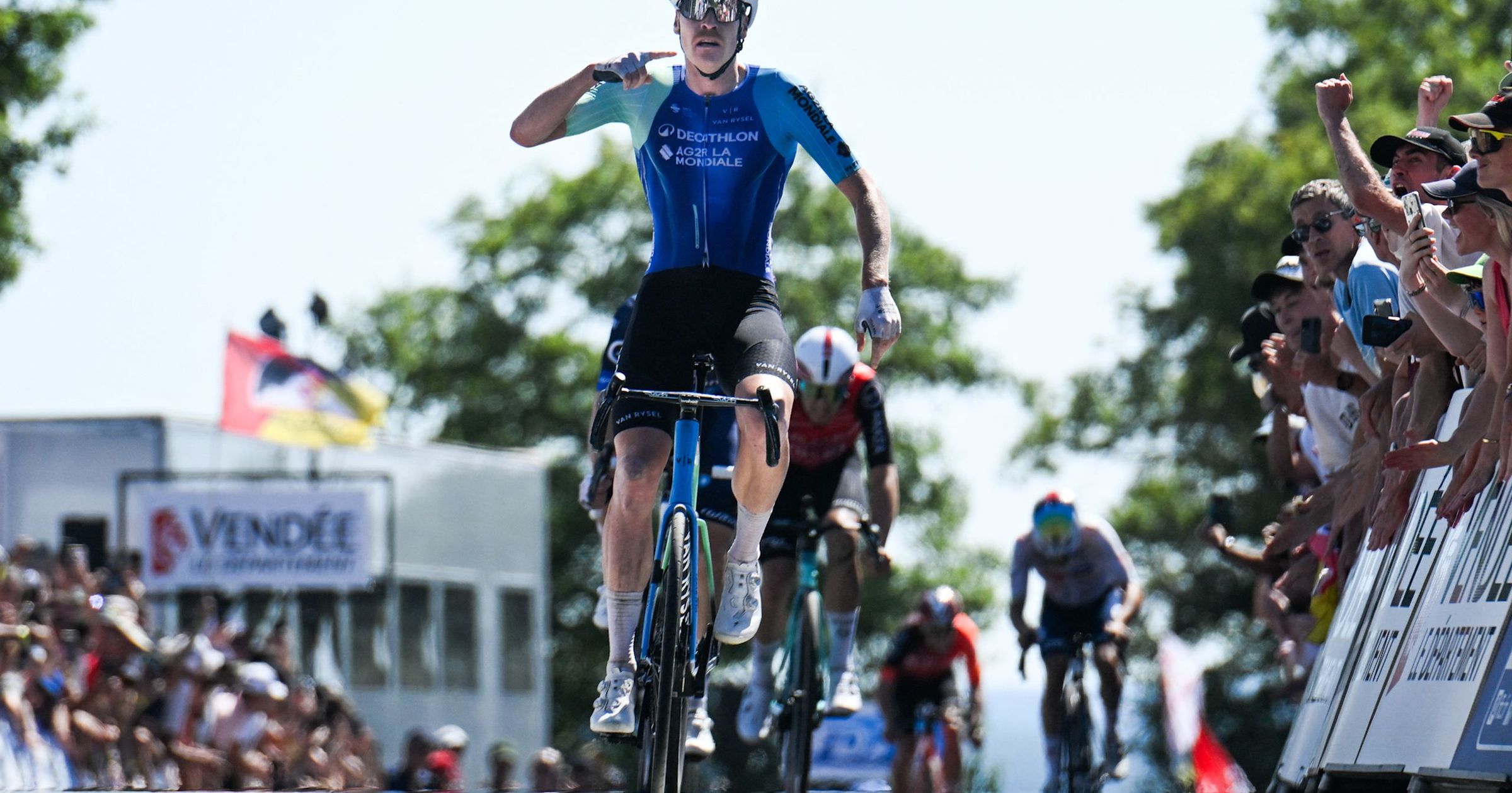 Dorian Godon outsprints Romain Gregoire on brutal uphill finish to win ...