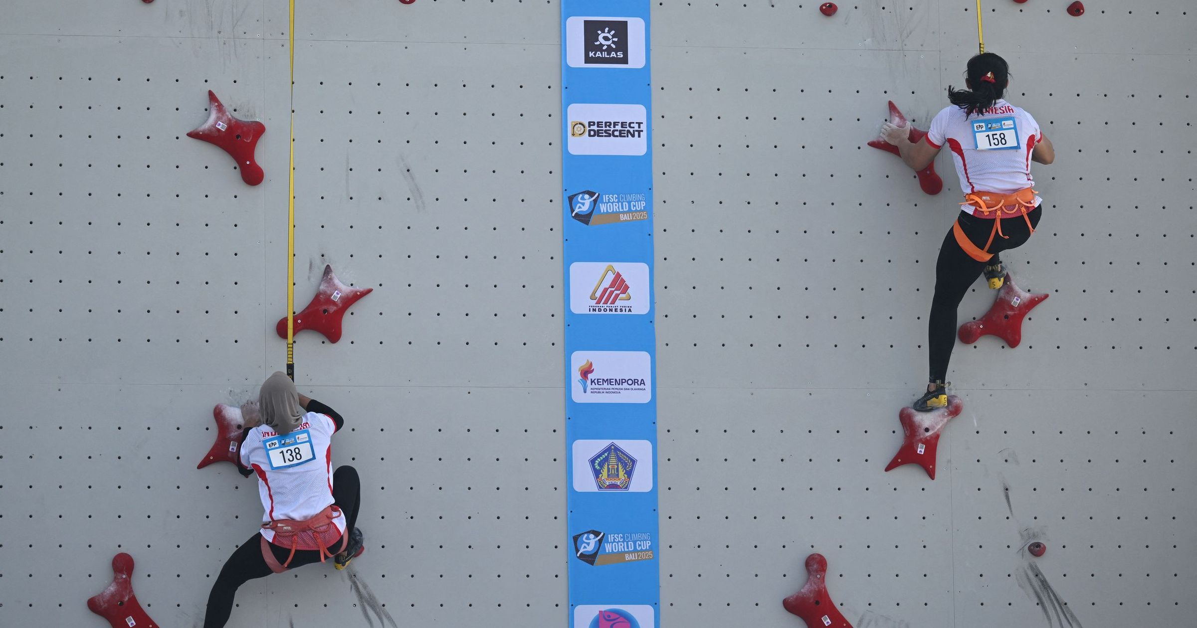 Desak Made Rita Kusuma Dewi secures women's speed climbing gold medal ...