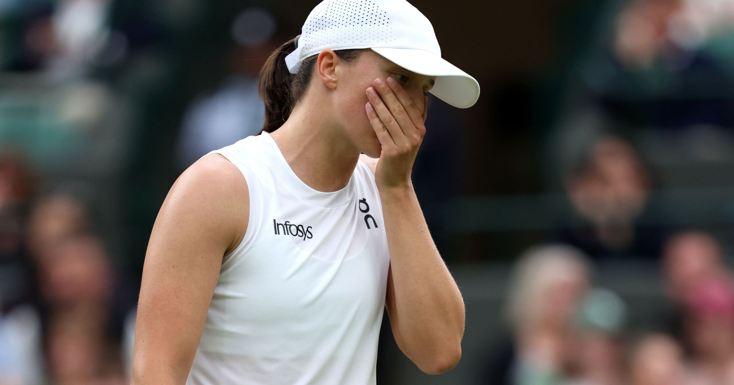 Iga Swiatek 'was a total mess' after positive doping test as she admits ...