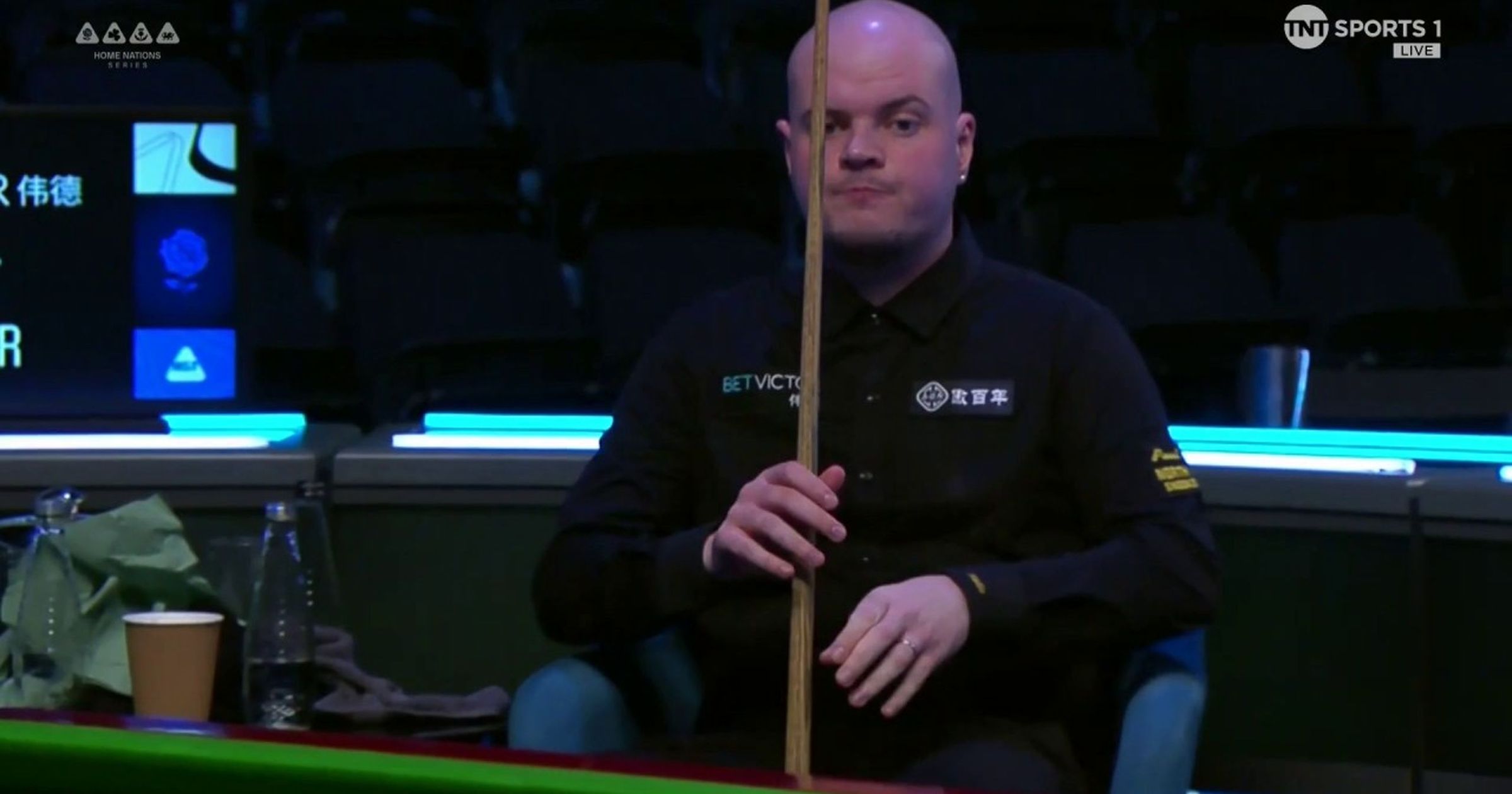 Elliot Slessor fails to hide frustration after missing key shot against ...