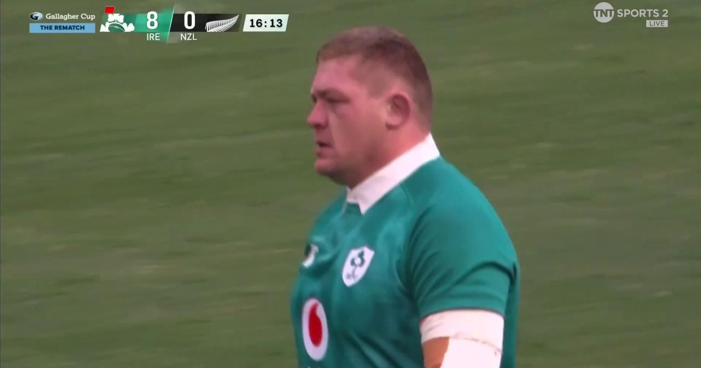 Tadhg Furlong scores for 'patient' Ireland despite red card in New ...