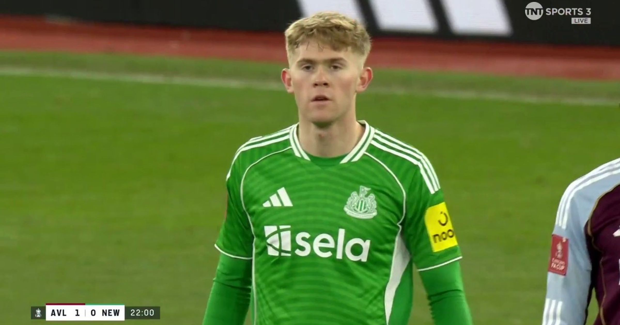 'I'd be asking for a penalty' - Referee Chris Kavanagh unmoved by ...