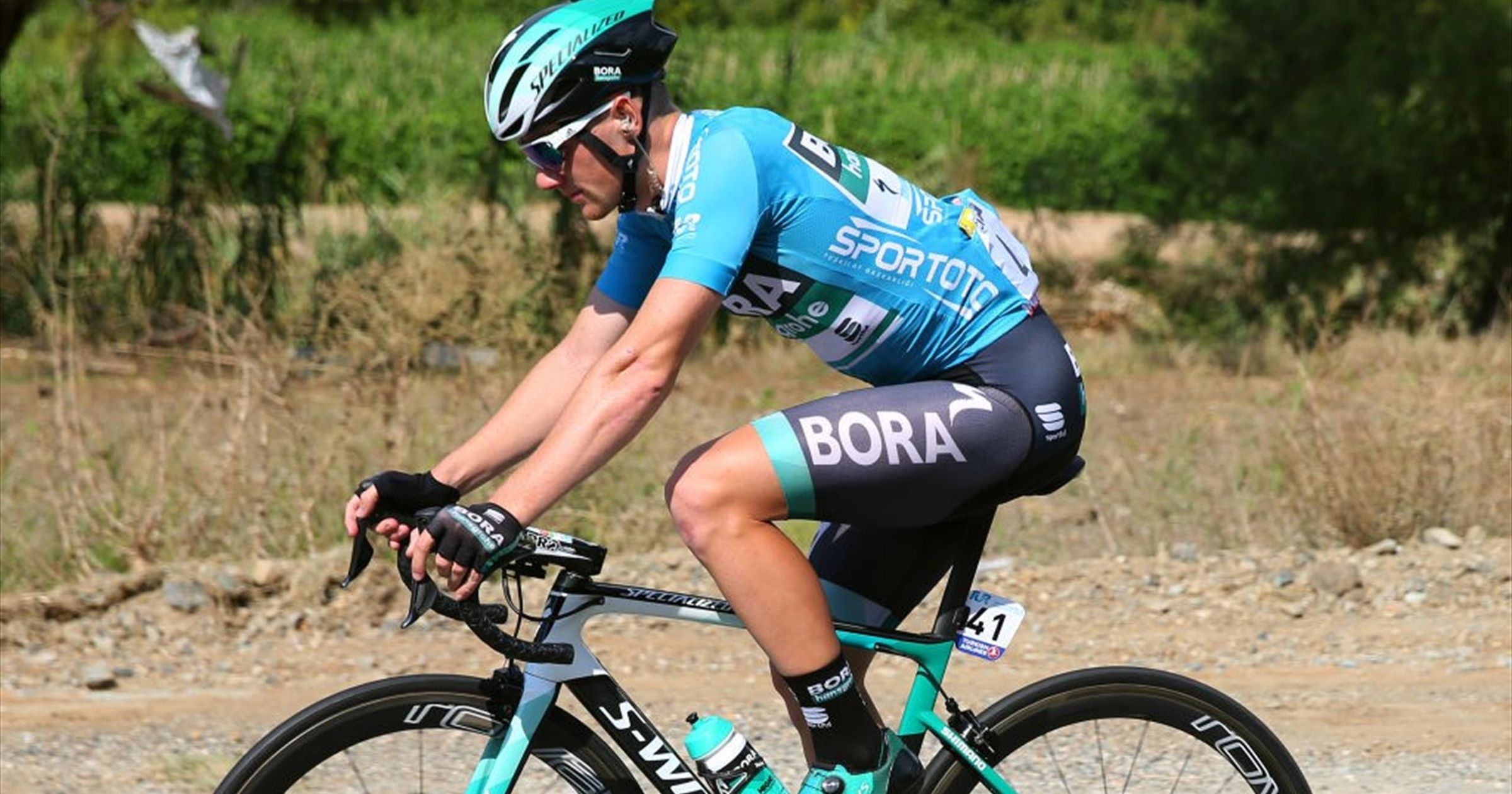 Cycling news - Sam Bennett doubles up with Stage 3 victory - TNT Sports
