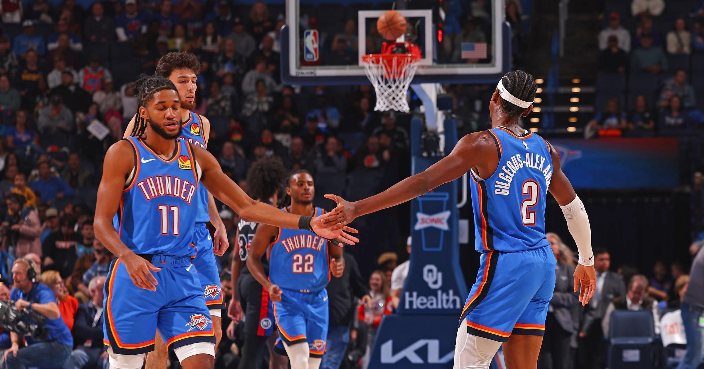 Shai Gilgeous-Alexander sets court alight in Top 10 Plays from Monday ...