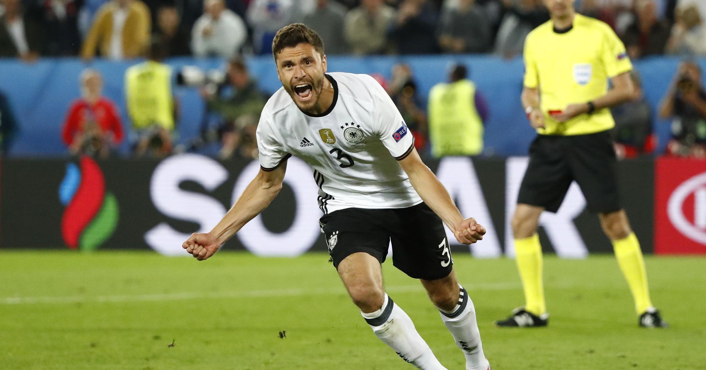 Barca considering Jonas Hector swoop - TNT Sports