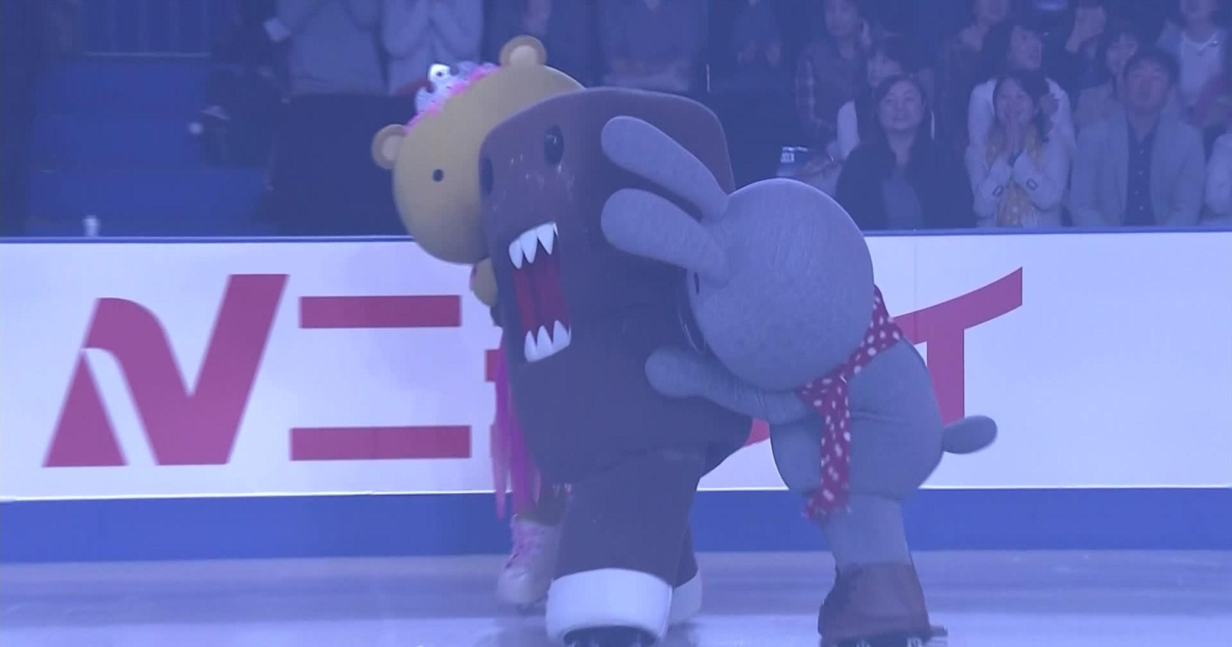 Ice skating mascot takes a tumble - and struggles to get back up ...