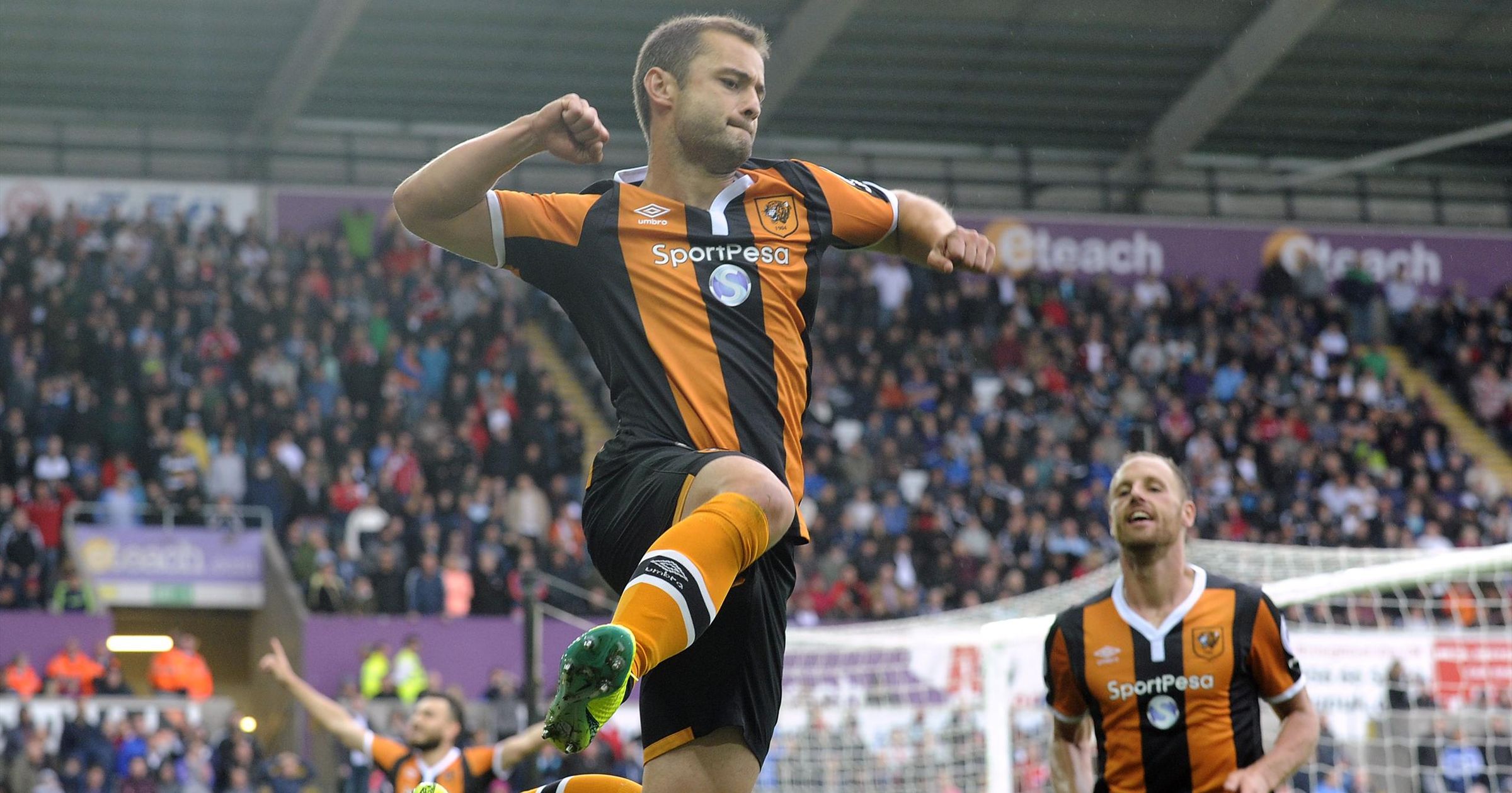 Hull forward Shaun Maloney back in Scotland squad - TNT Sports