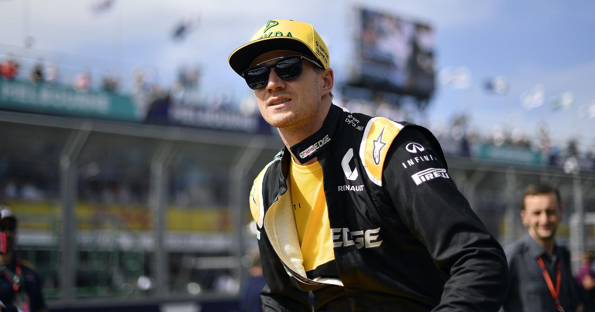 Overtaking 'almost impossible' in new F1 cars - TNT Sports