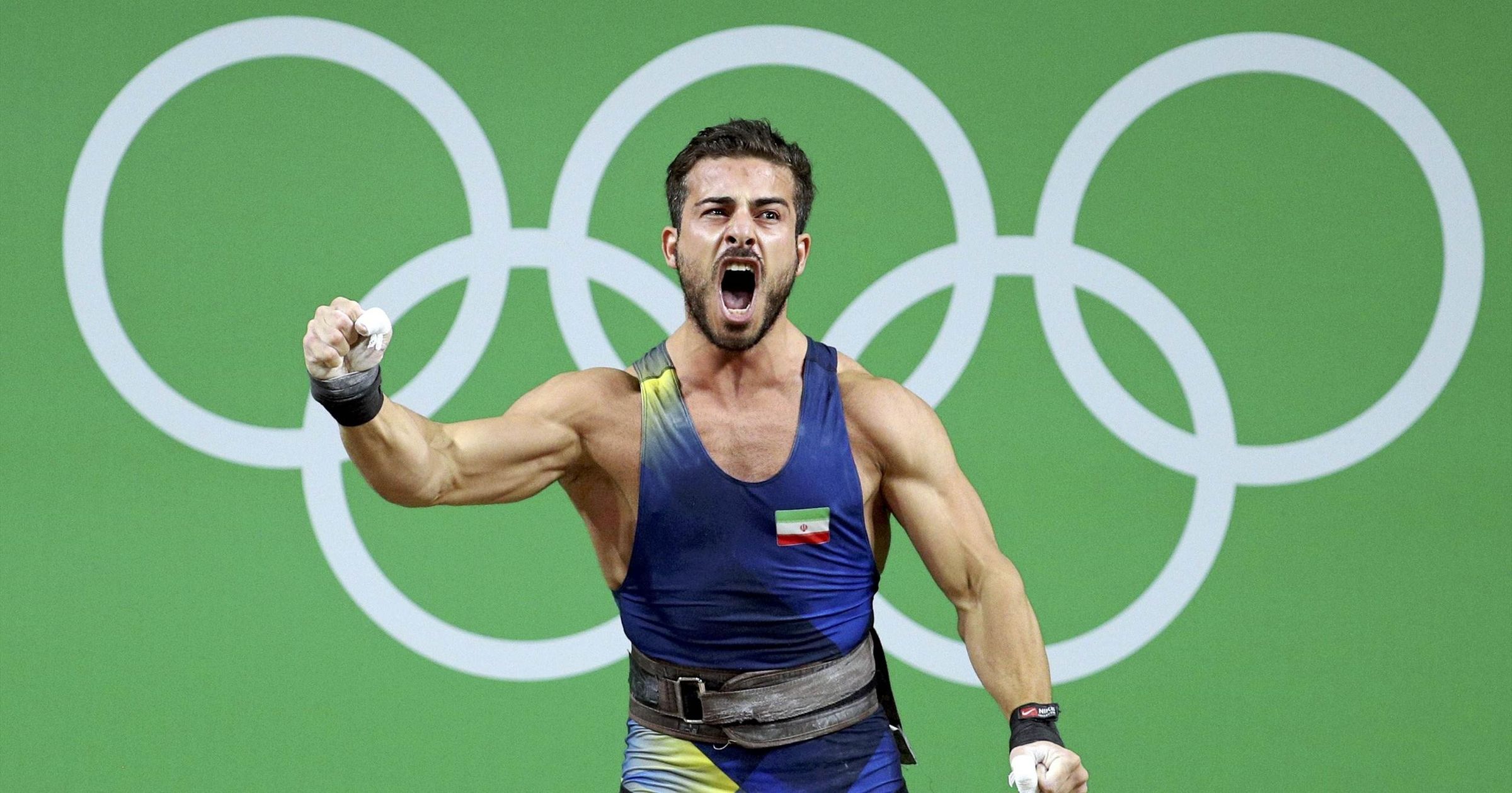 World record and gold for Iran's Kianoush Rostami - TNT Sports