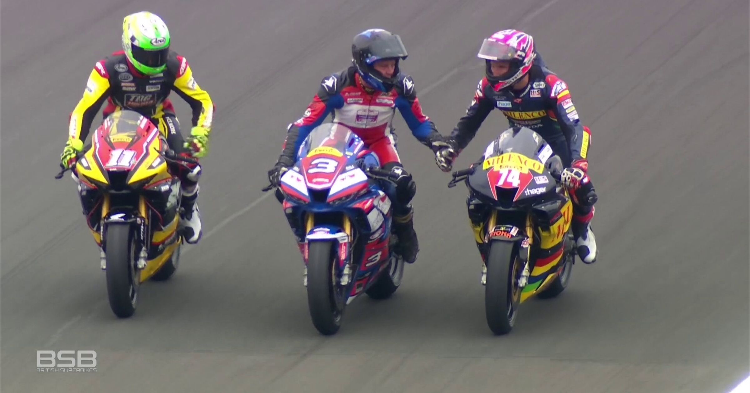 'What a race this has been' Billy McConnell wins Superstock at Oulton ...