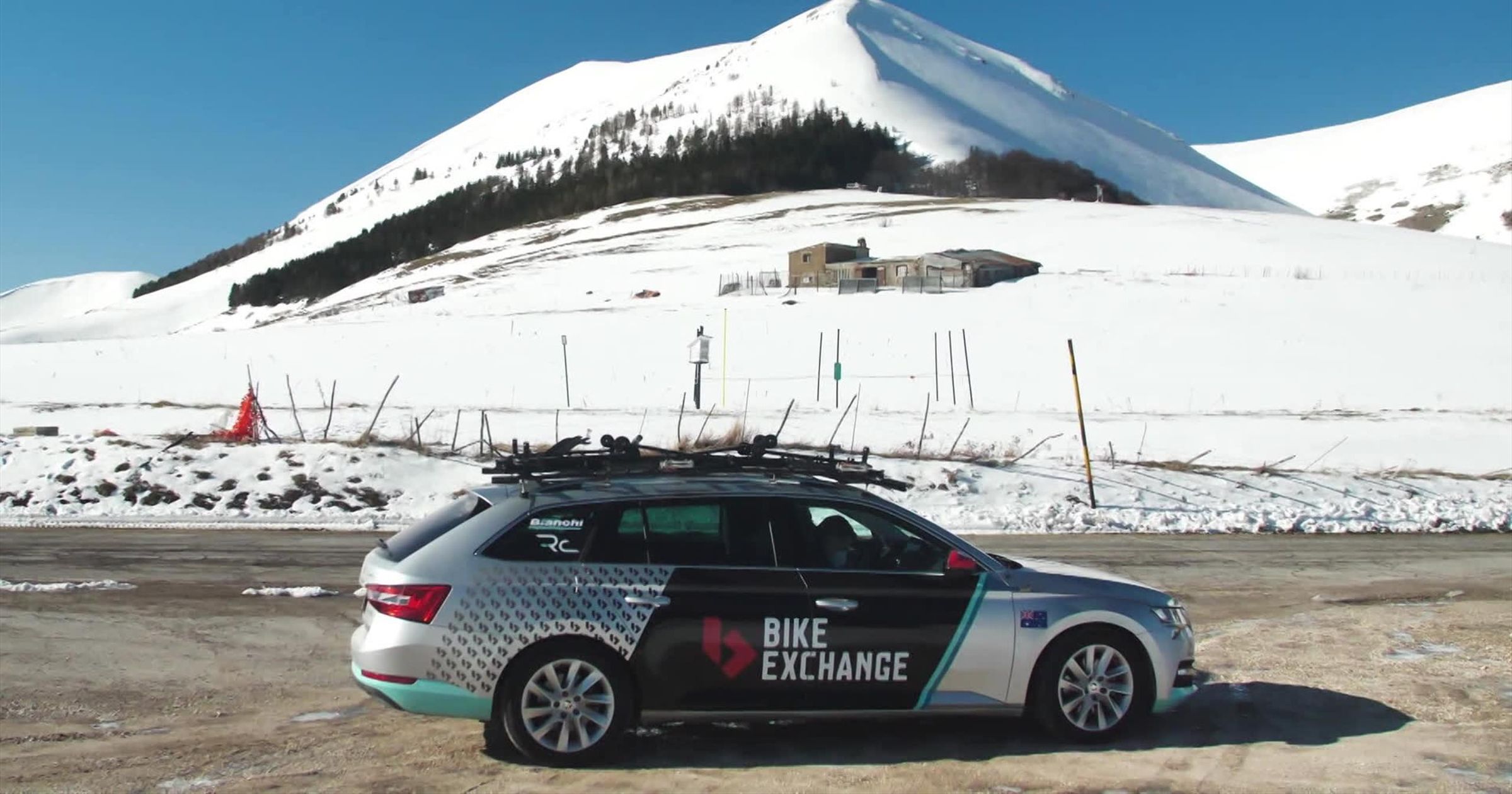 Giro d’Italia cycling 2021 – Matt White, Simon Yates and Team ...