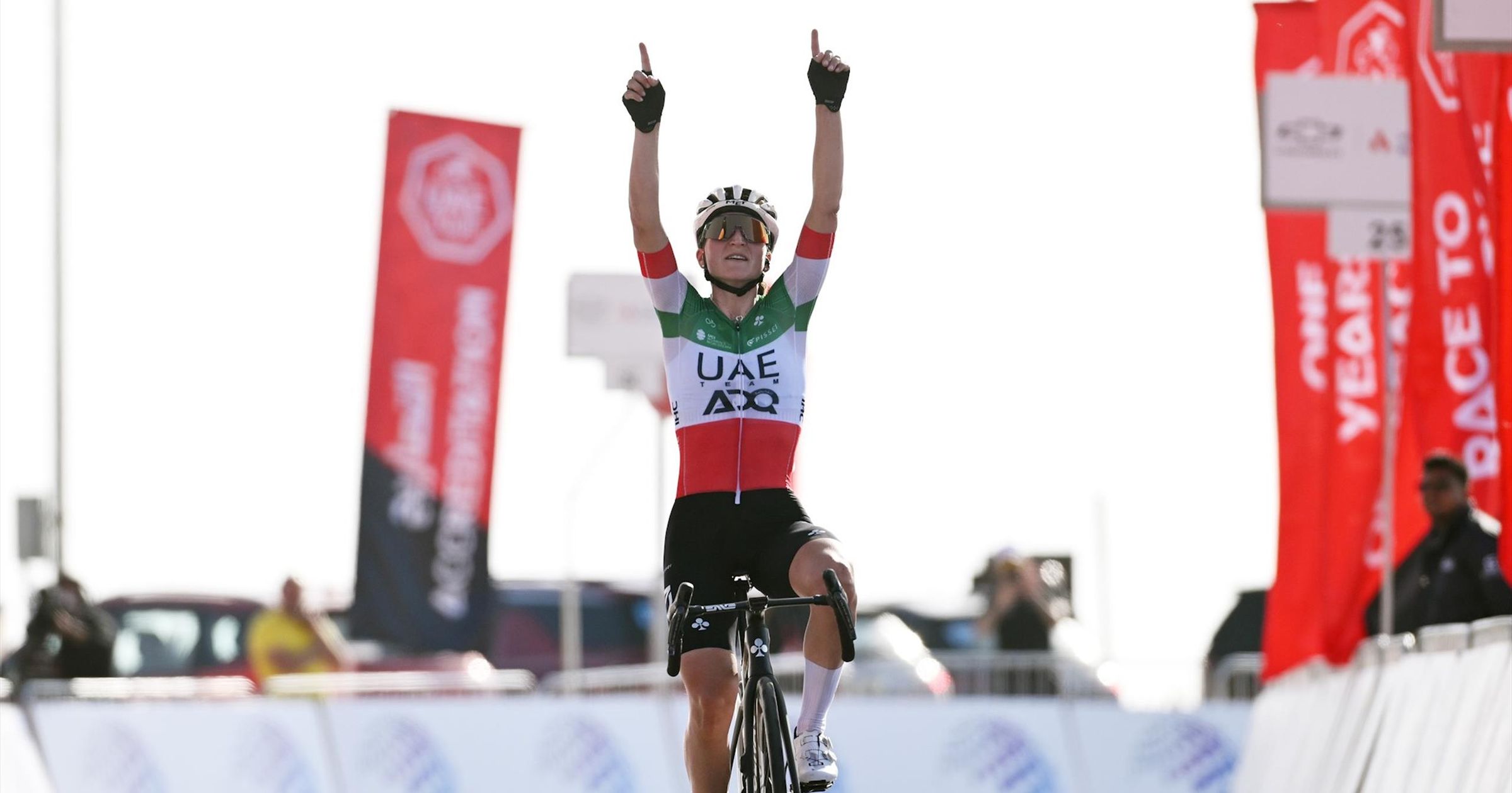 ‘Absolute perfection’ – Elisa Longo Borghini soloes to superb Stage 3 ...