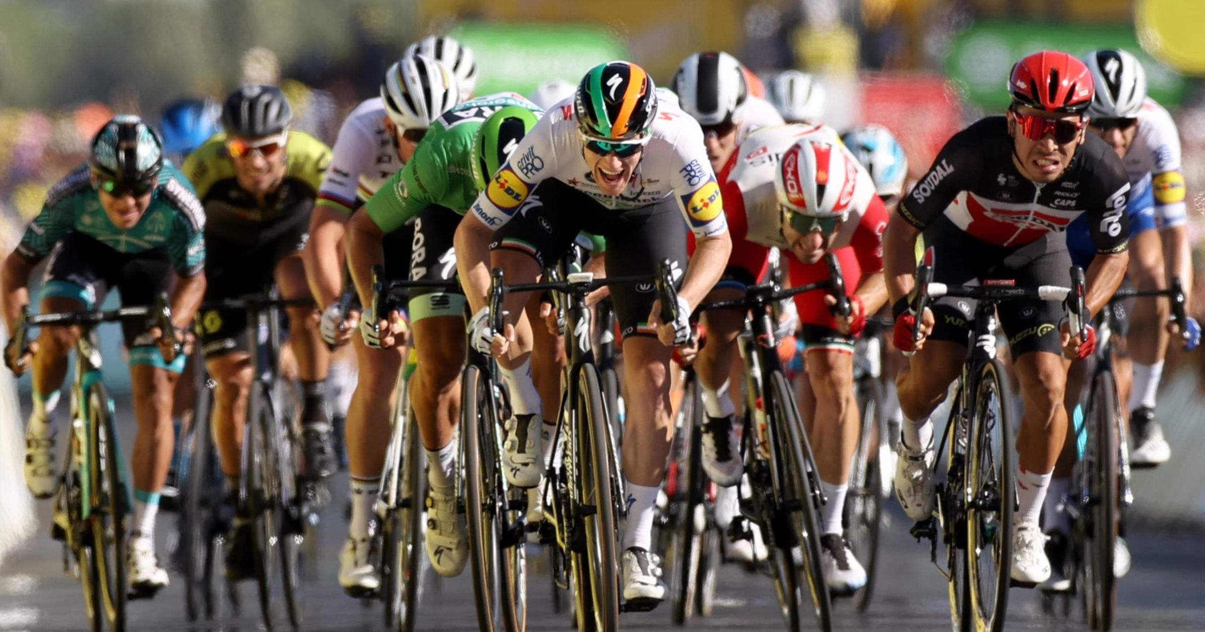 Watch Sam Bennett's winning moment as Irishman takes brilliant stage ...