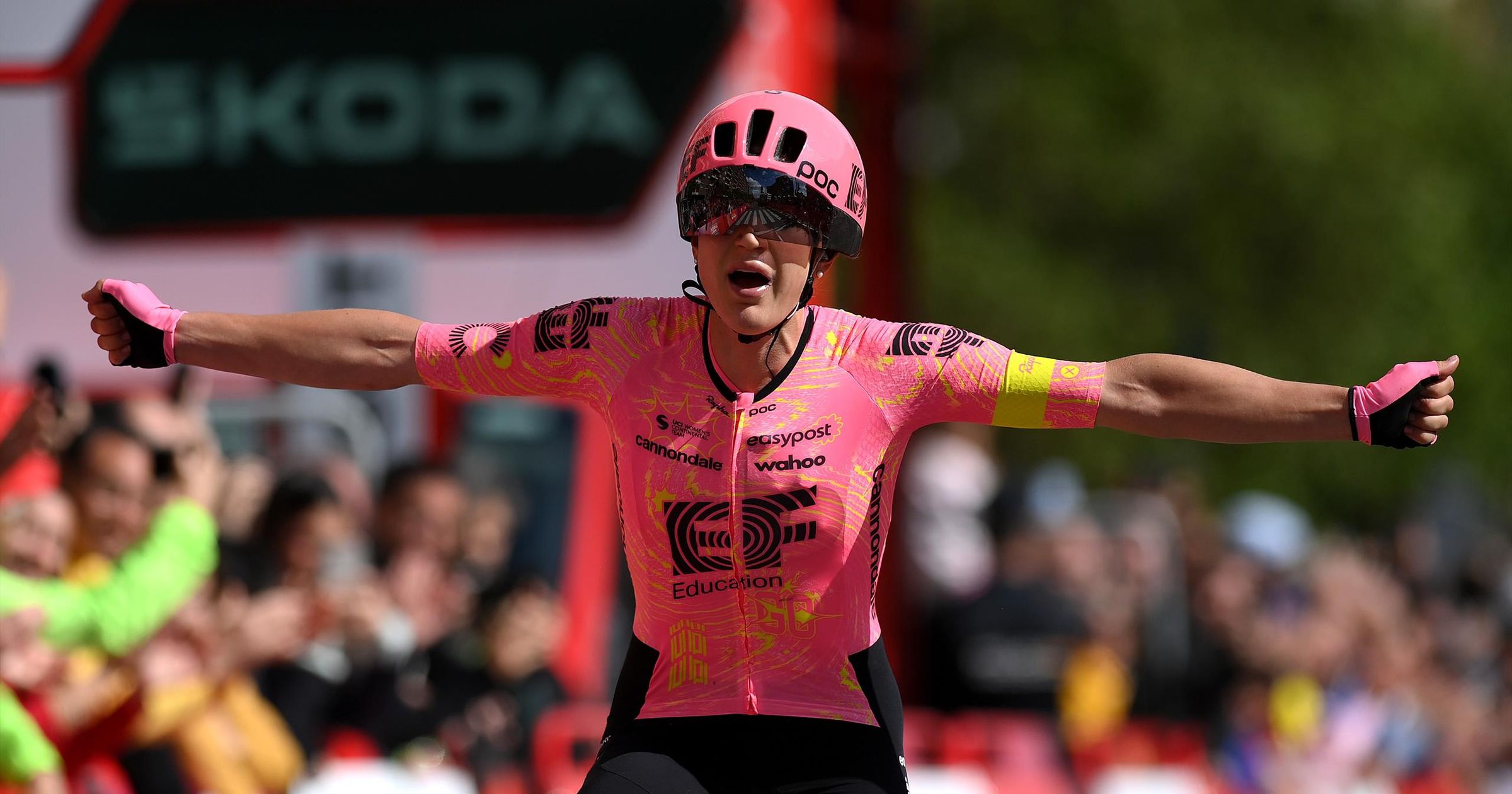 La Vuelta Femenina: Kristen Faulkner takes impressive Stage 4 victory ...