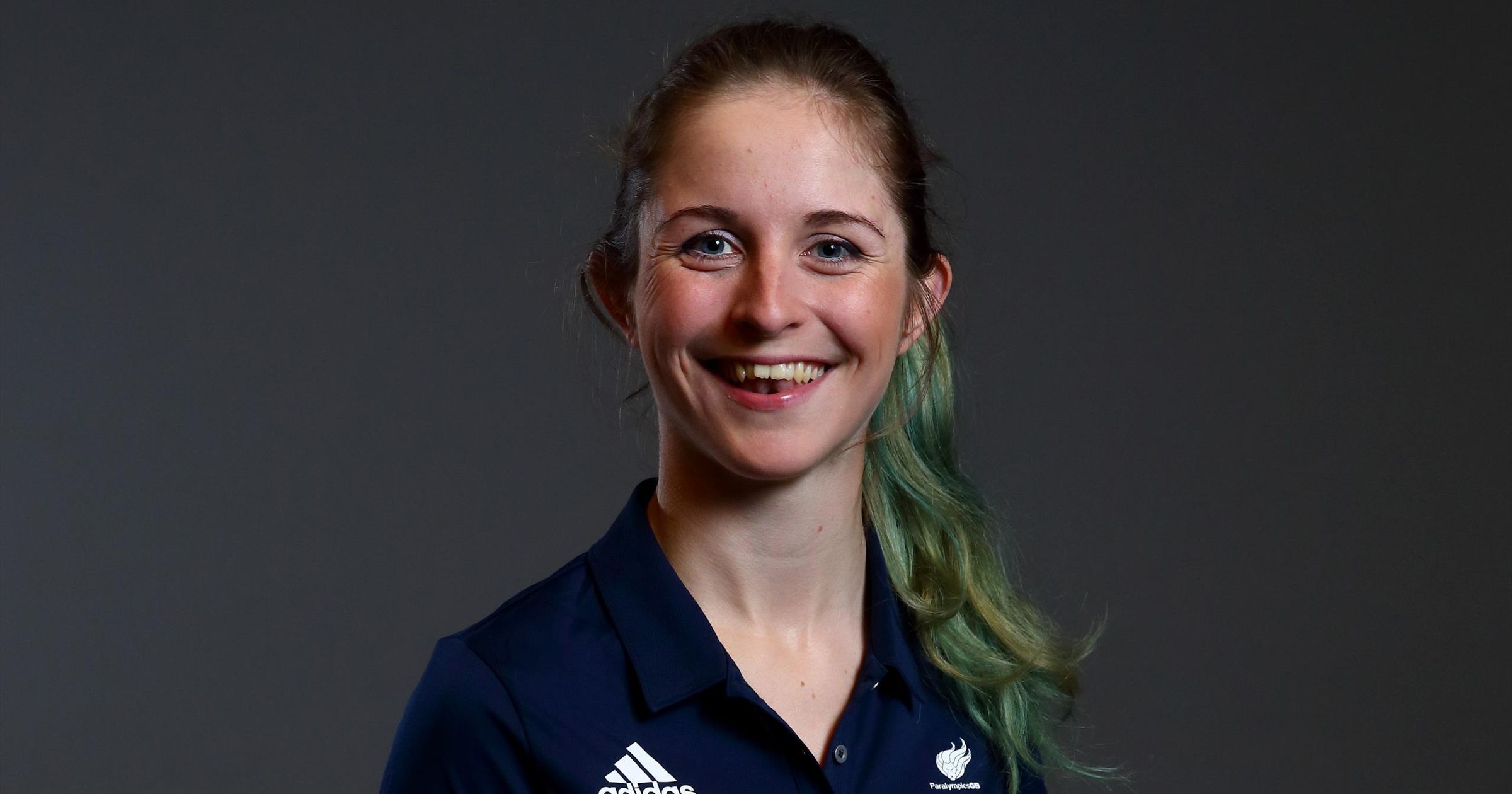 Hannah Dines bounces back from Tokyo 2020 disappointment with surfing ...