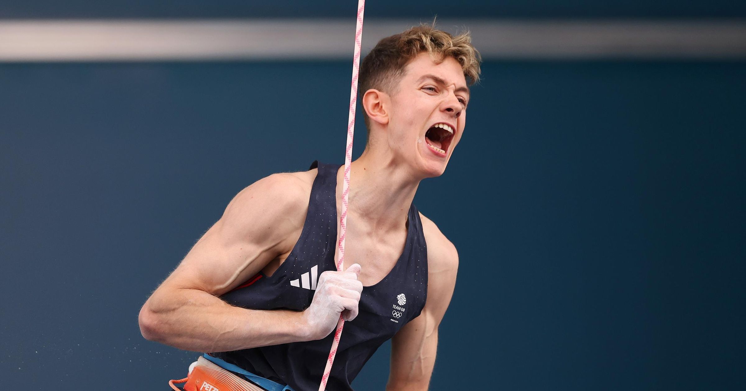 Toby Roberts' climbing display brings fans to their feet at Paris 2024 ...