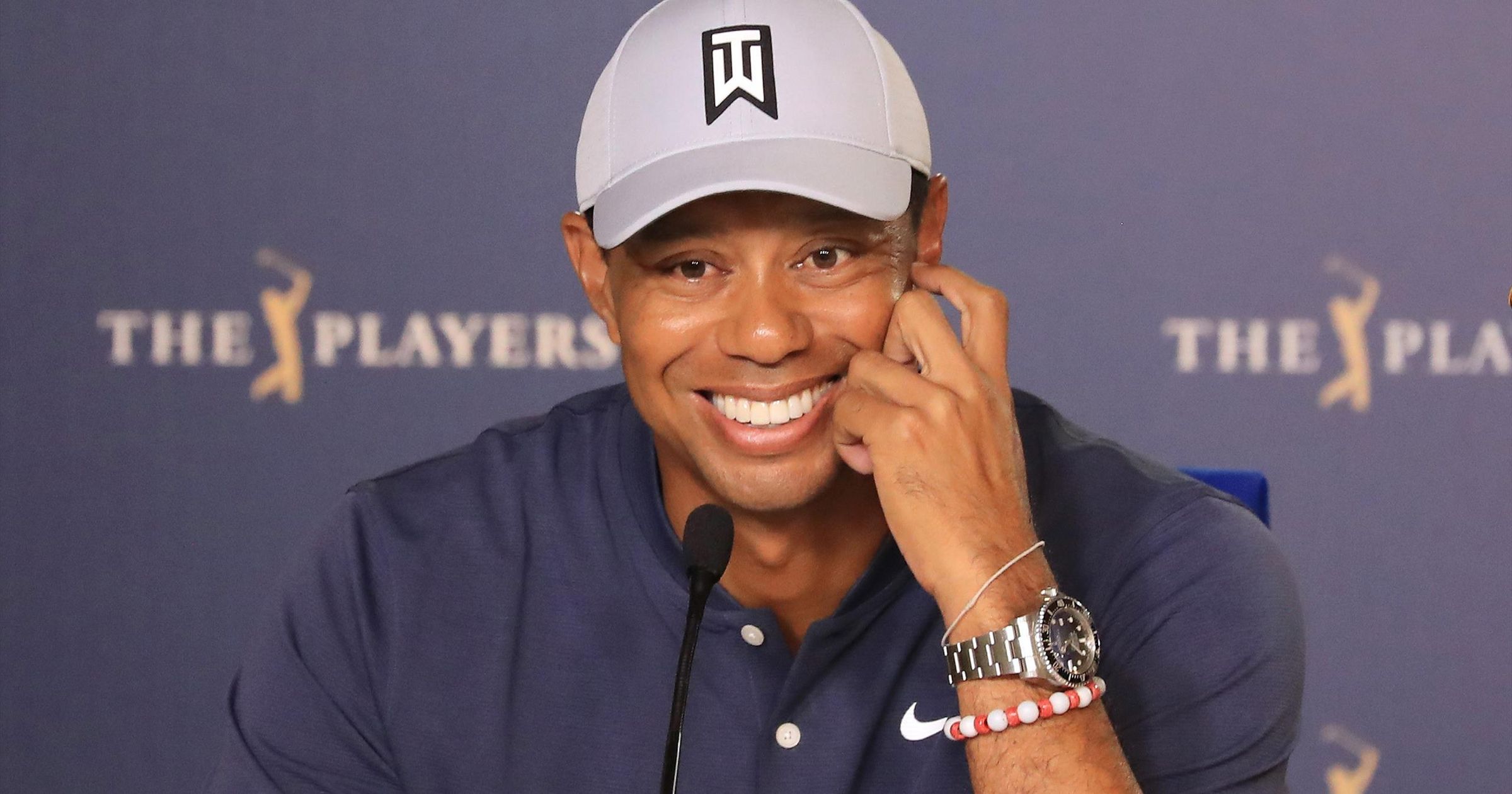 Golf news - Tiger Woods' neck in good shape and he expects putter to be ...