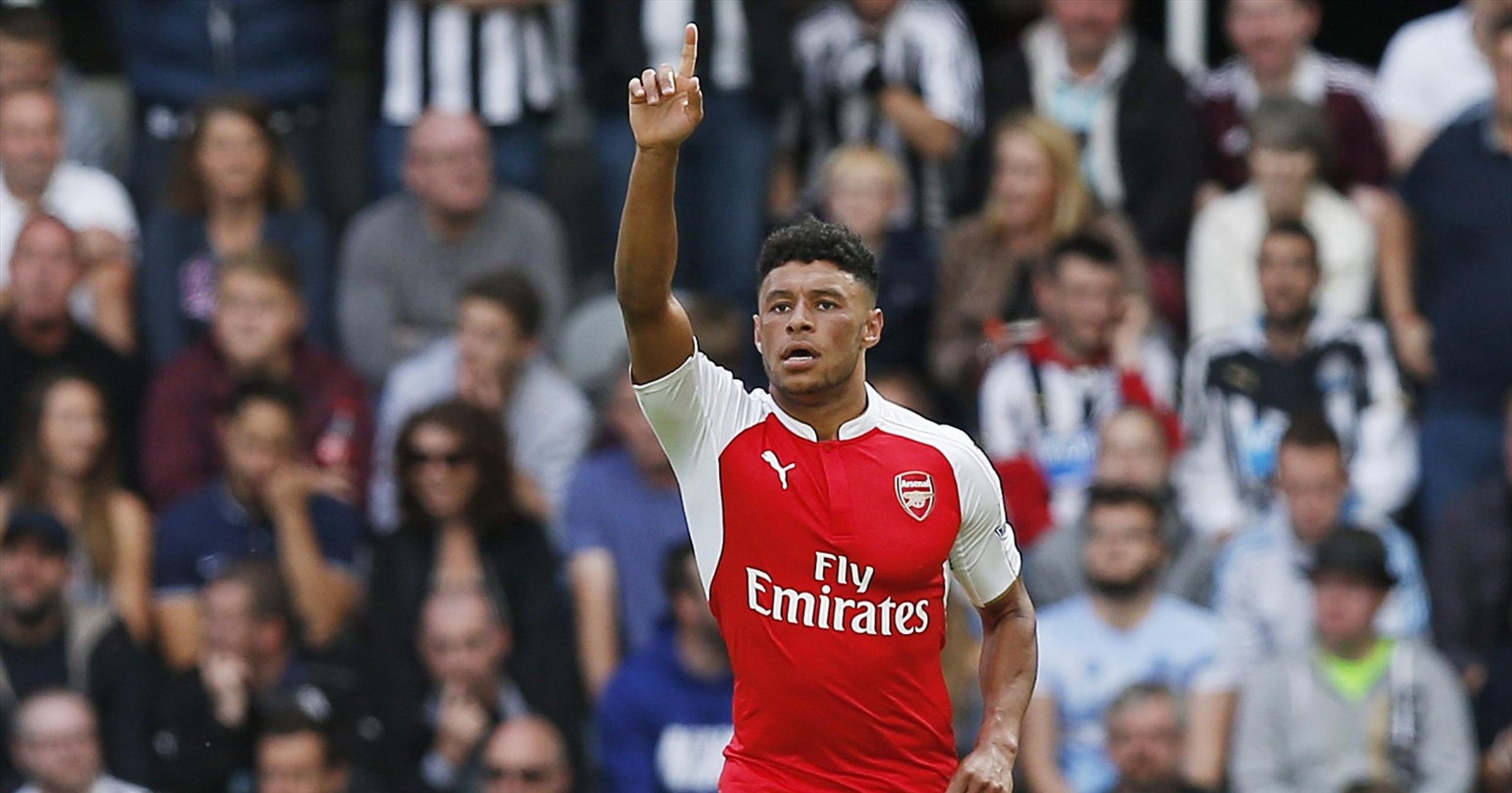 Paper Round: Shock deadline swoop for Alex Oxlade-Chamberlain - TNT Sports