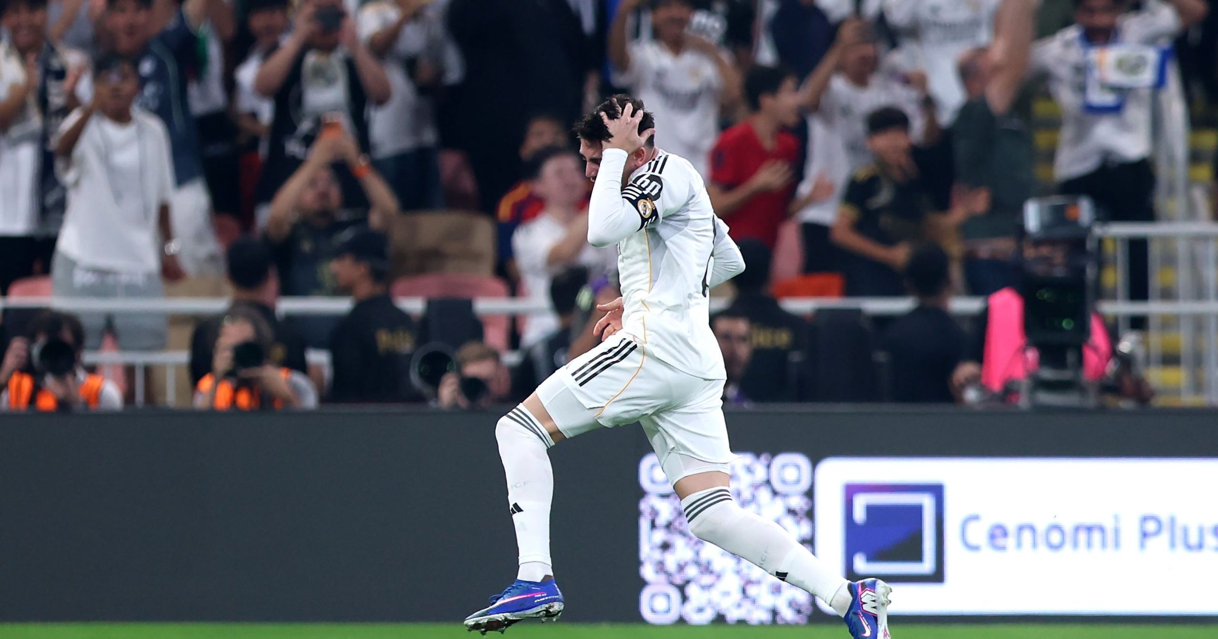 'Shades of Roberto Carlos!' - Valverde scores stunning free-kick two ...