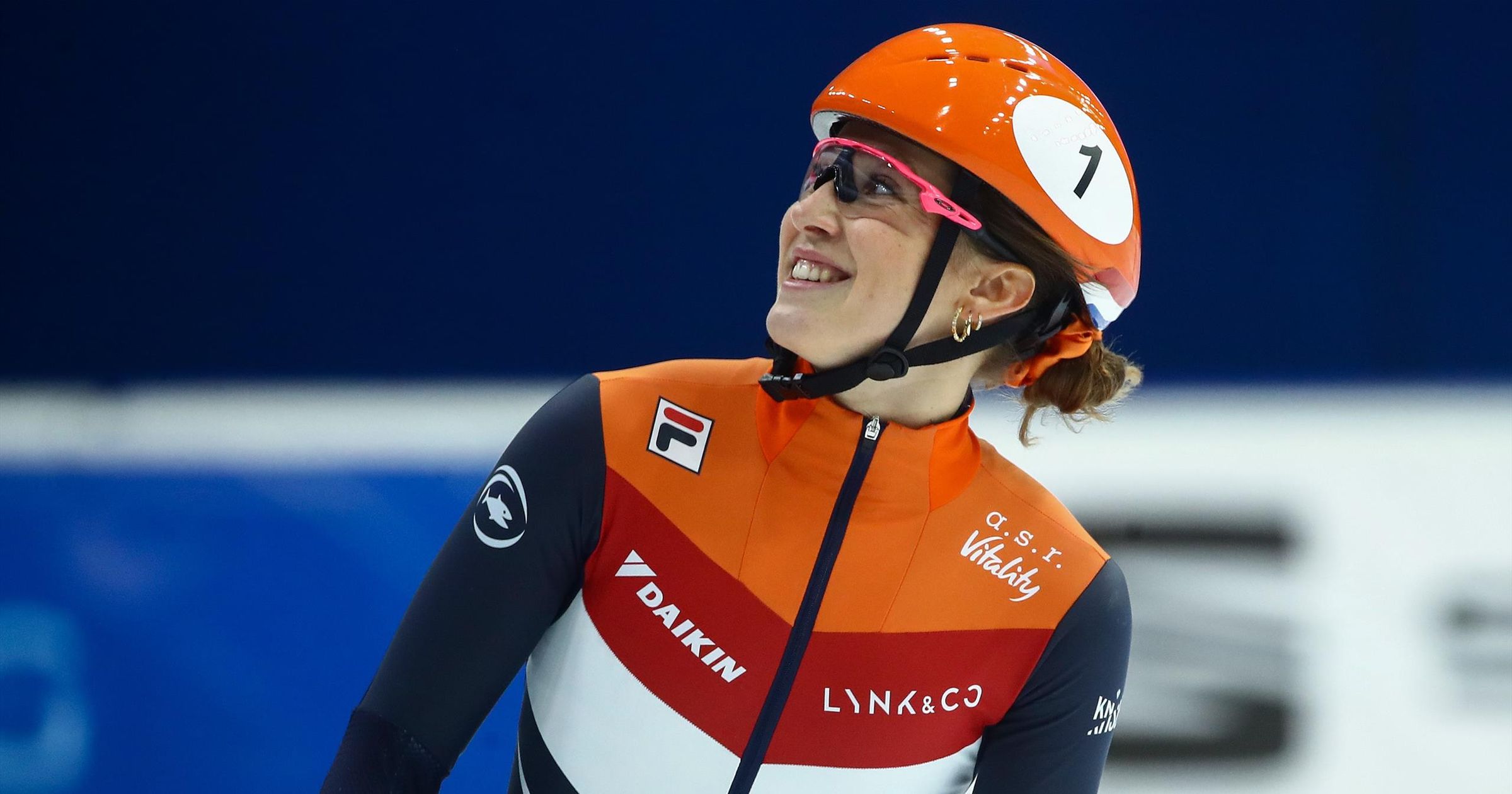 Suzanne Schulting the short track speed skating queen in Debrechen ...