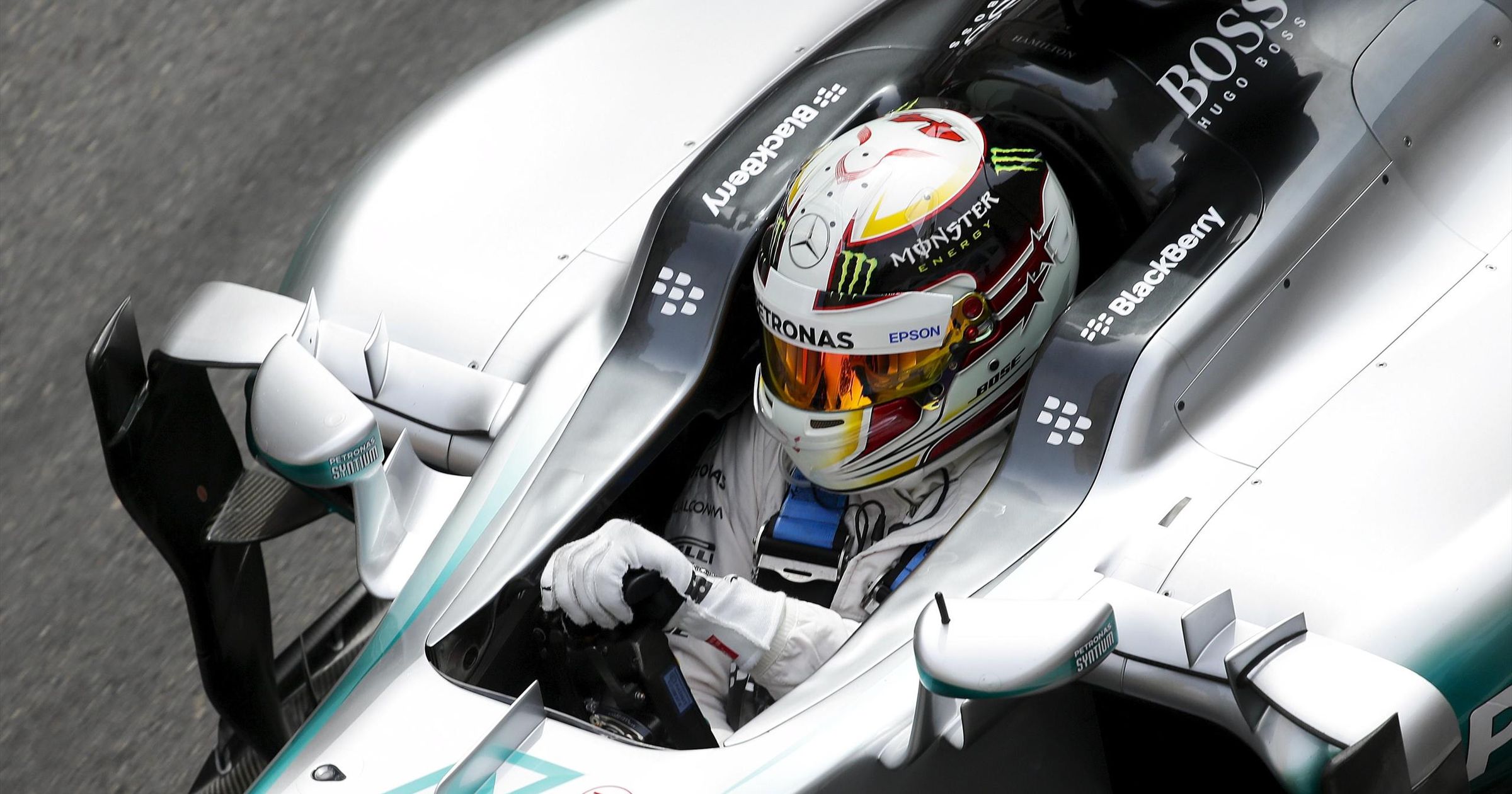 Lewis Hamilton defended by Mercedes boss Toto Wolff - TNT Sports