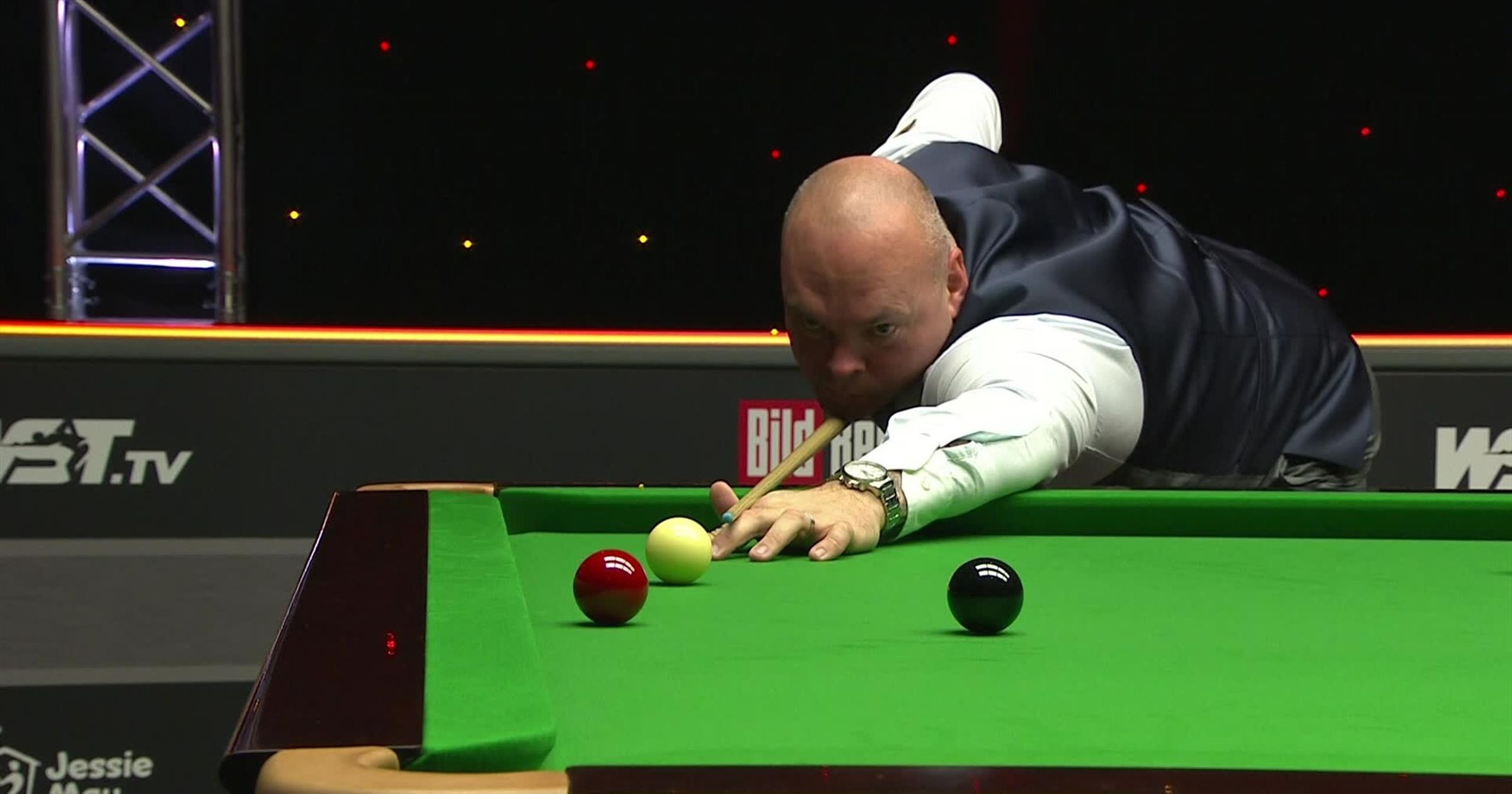 Gibraltar Open Snooker 2021 - Stuart Bingham cruises into second round ...