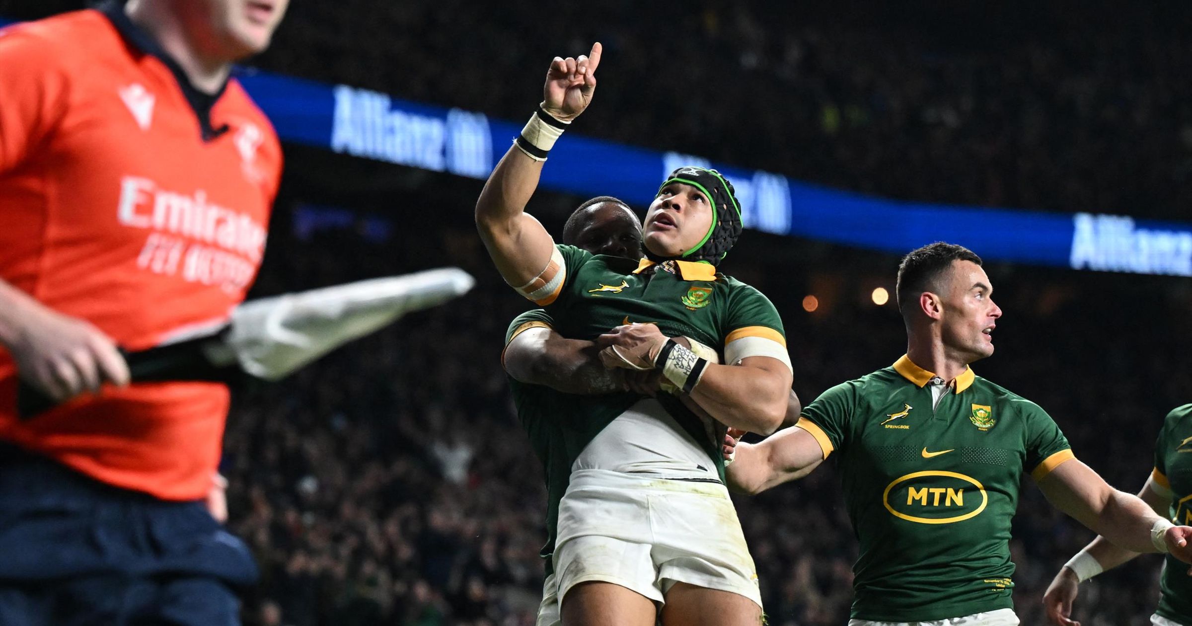 'A tale of fast, fast South African feet!' - Cheslin Kolbe scores again ...