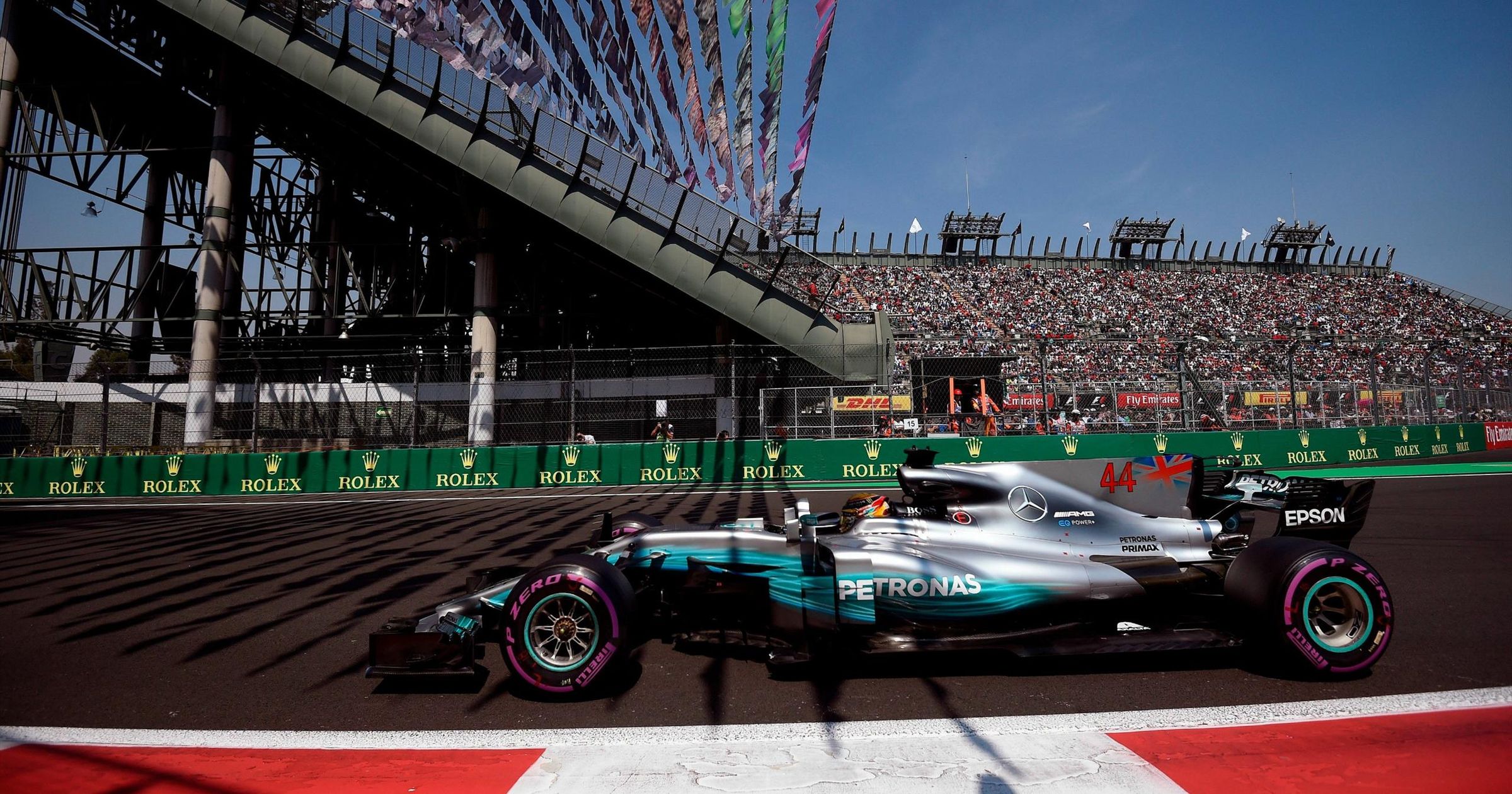Lewis Hamilton suffers puncture on opening lap, Sebastian Vettel also ...