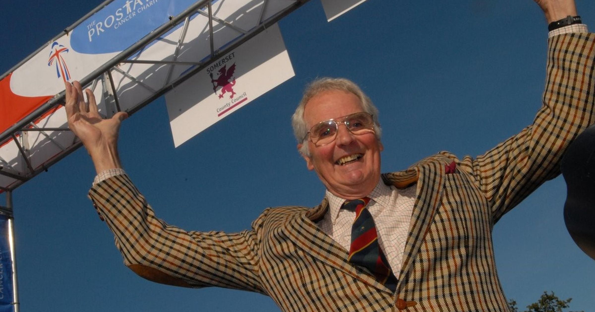 Tributes flood in for David Duffield - TNT Sports