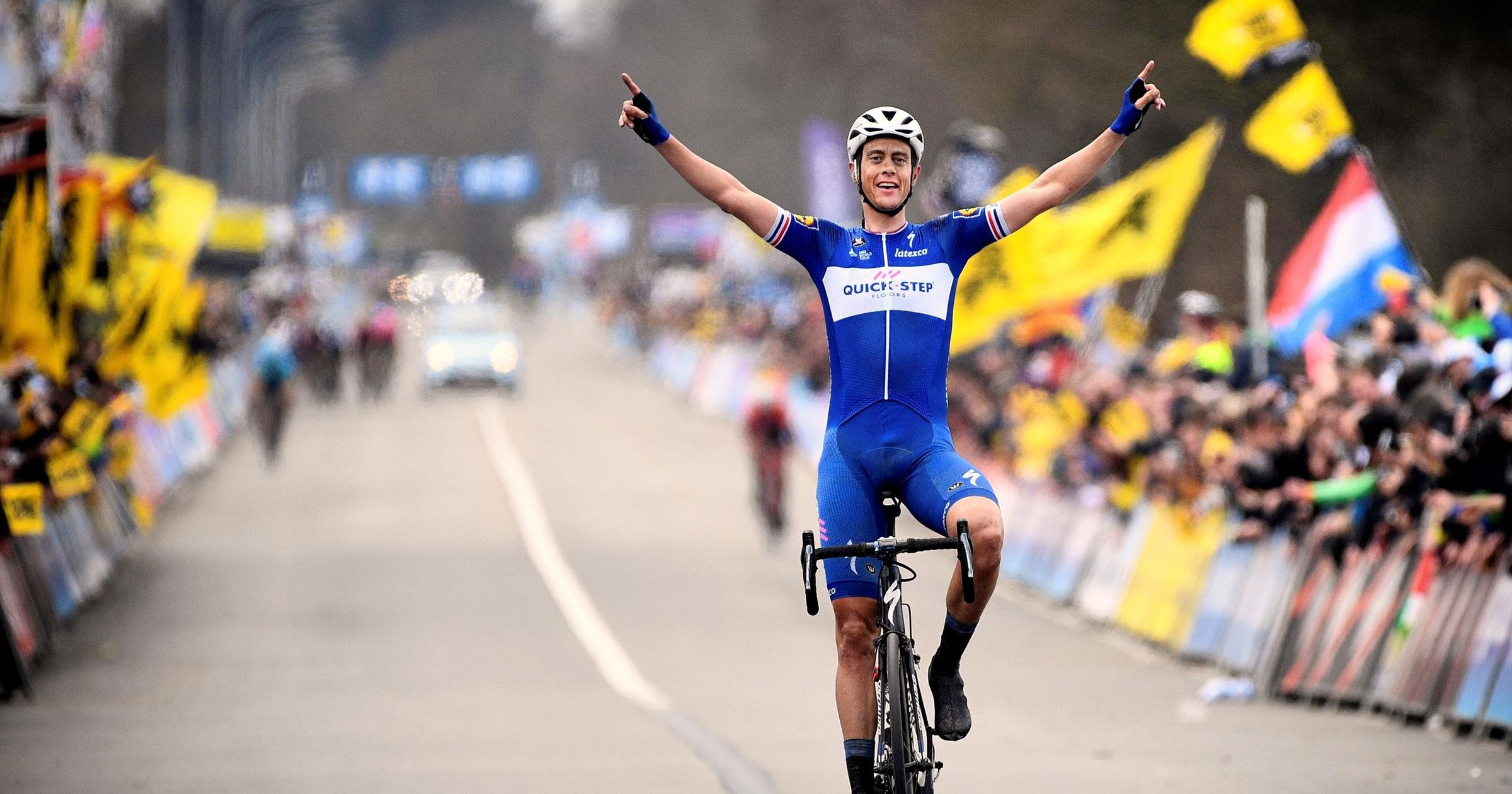 Niki Terpstra wins Tour of Flanders with impressive solo break - TNT Sports