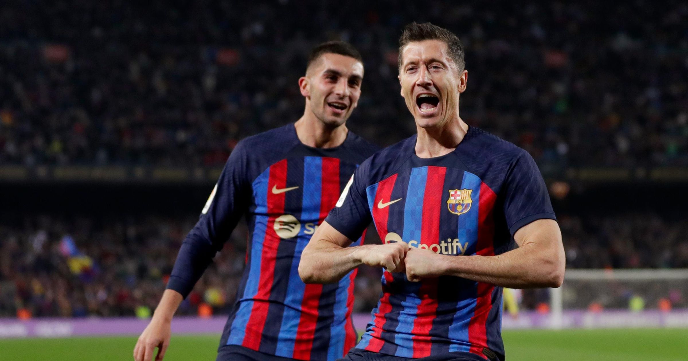 Barcelona 2 0 Cadiz Sergi Roberto Robert Lewandowski score as Barca go eight points clear of Real Madrid TNT Sports