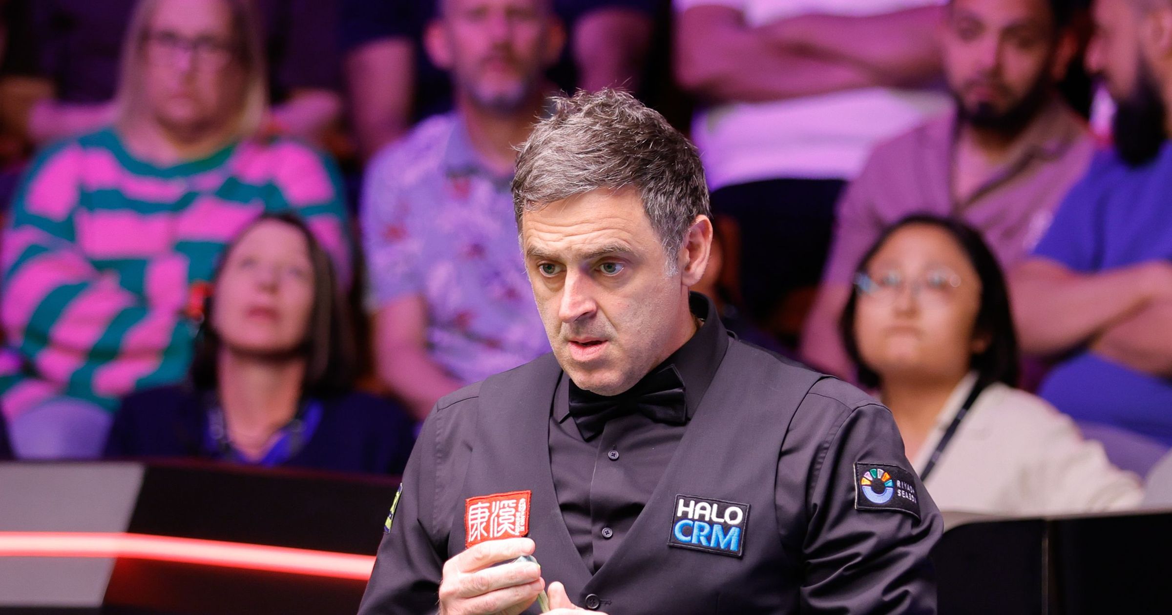 Ronnie O'Sullivan beats Joe Perry with five-century blitz to secure ...