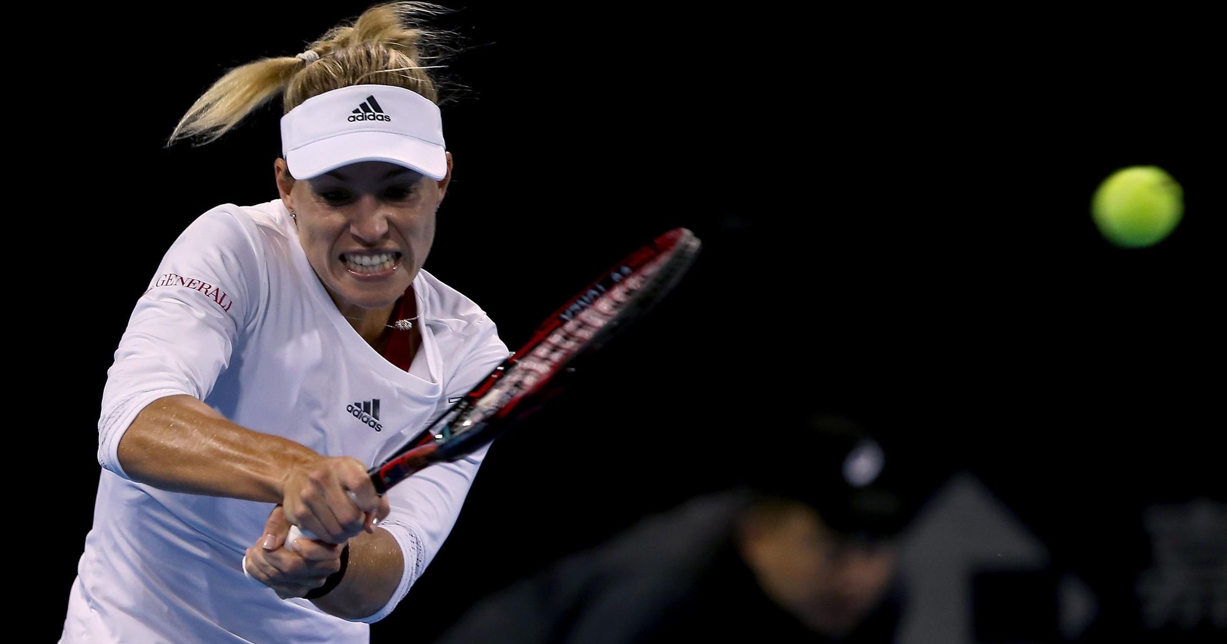 Angelique Kerber appoints Belgian Wim Fisette as new coach - TNT Sports