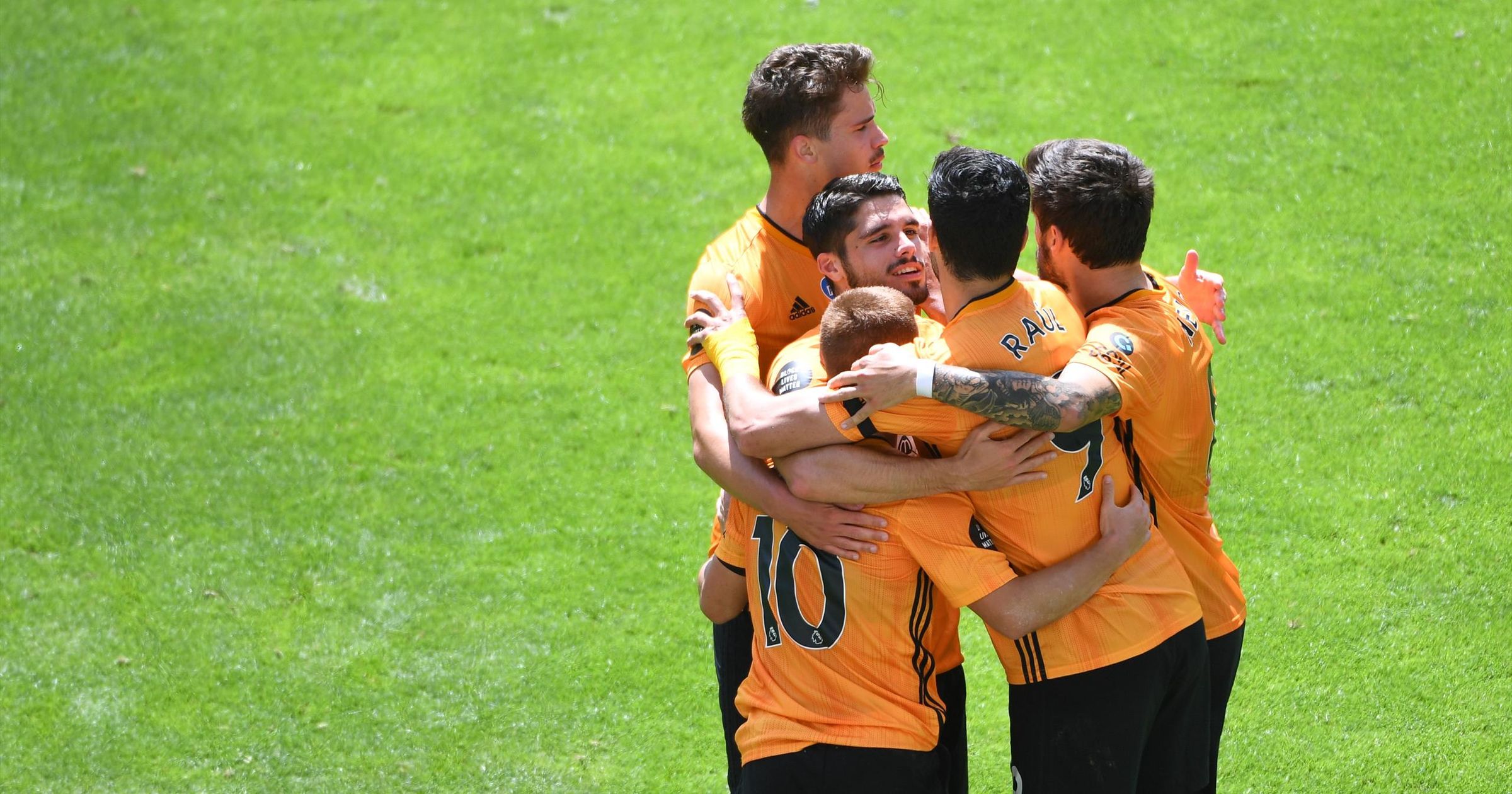 Wolves breeze past Everton to go sixth - TNT Sports