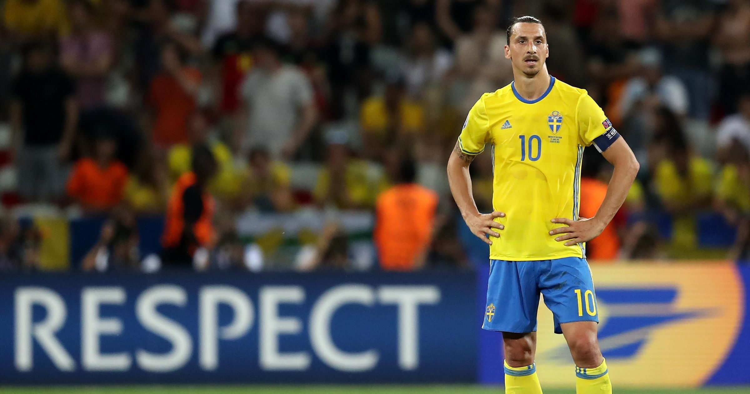 Zlatan says goodbye to Sweden with a whimper, not a bang - TNT Sports