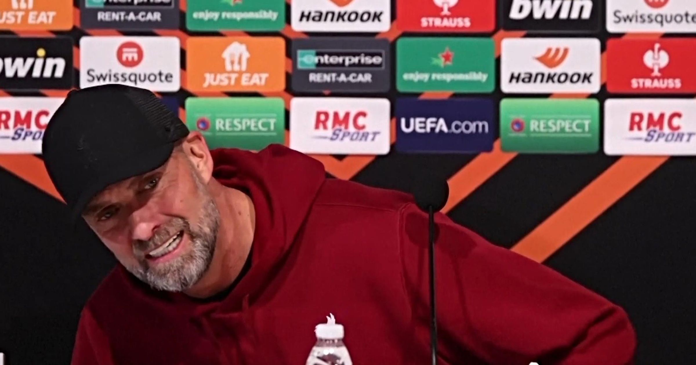 'Wow' - Jurgen Klopp unhappy as Toulouse fans cause 'chaotic' Liverpool ...
