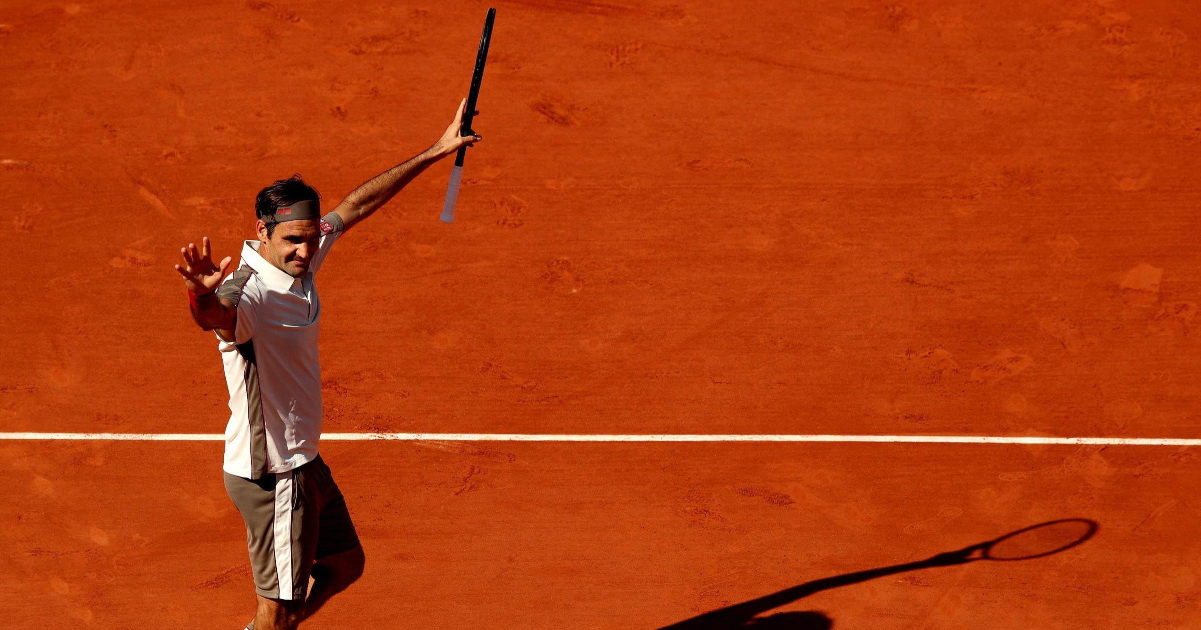 French Open 2019: Roger Federer battles past Ruud to reach last 16 in ...