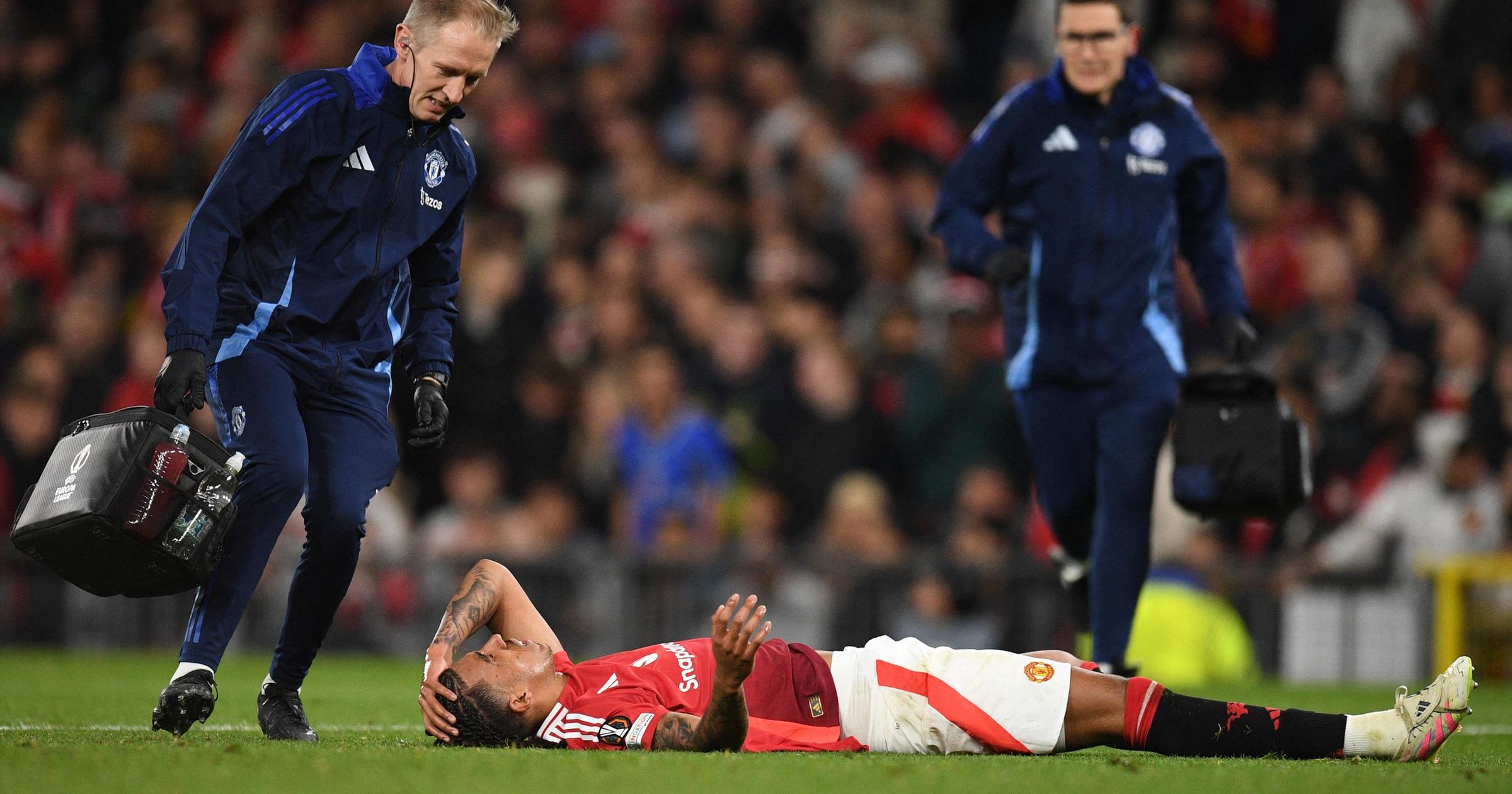 Leny Yoro does a Phil Jones to block shot with his head – then requires ...