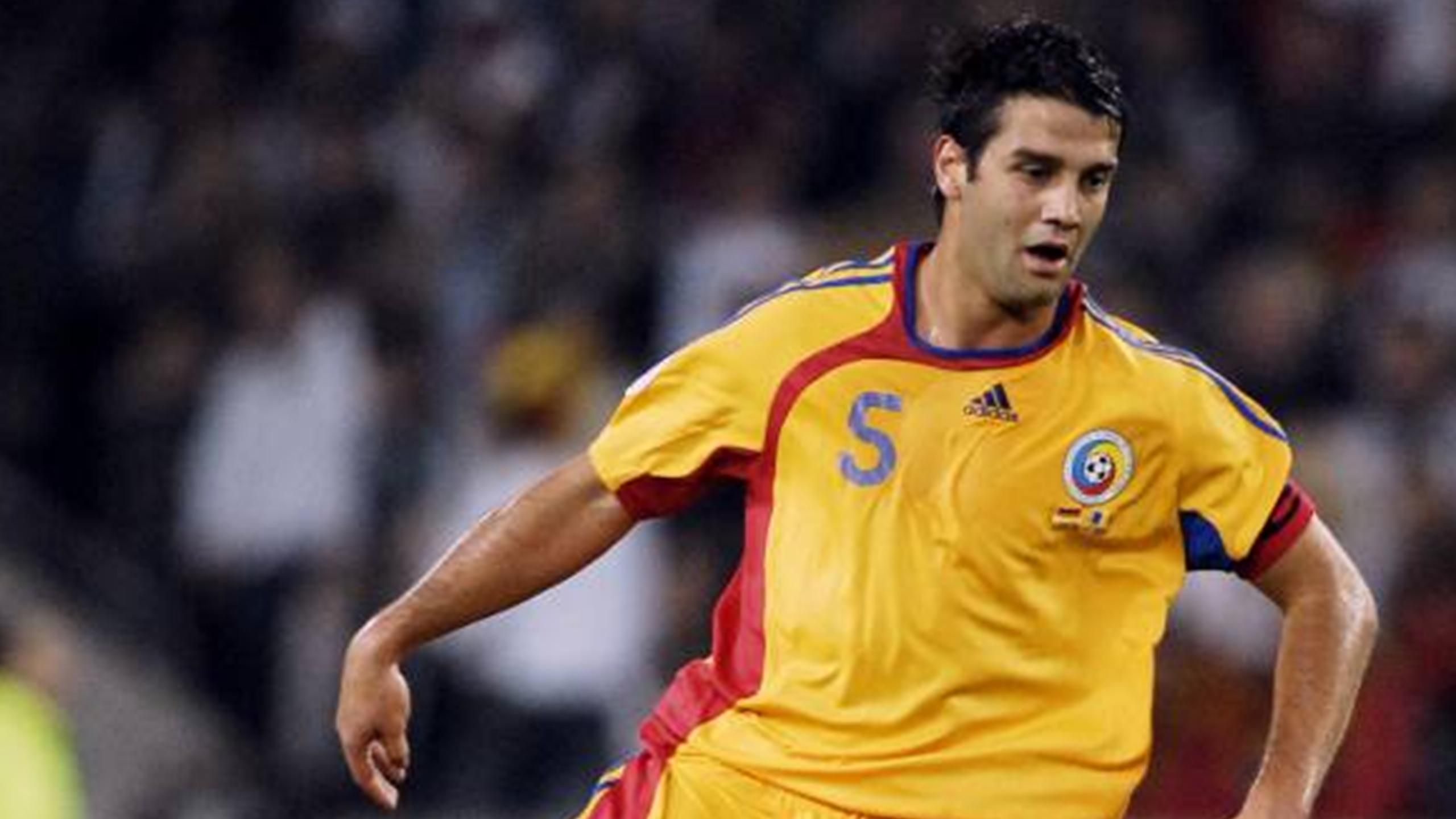 Chivu bows out of Romania - TNT Sports