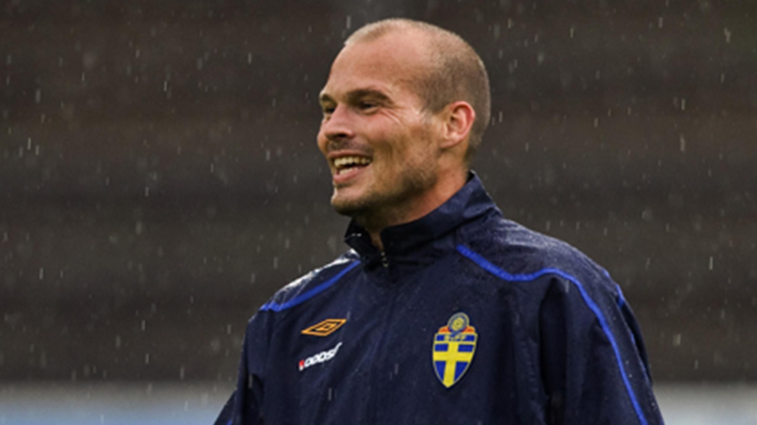 Ljungberg in Greek warning - TNT Sports