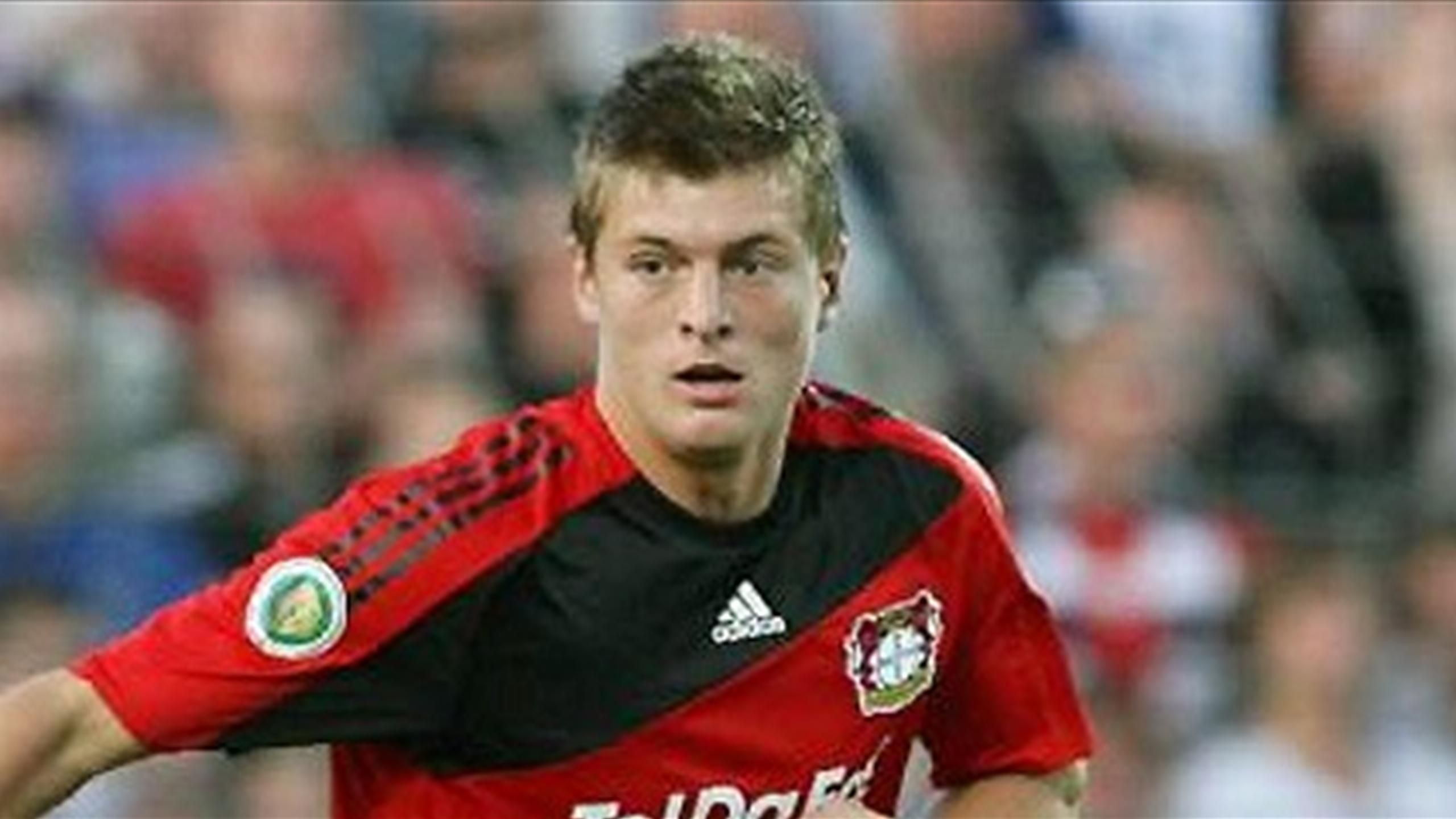 Kroos returns under cloud - TNT Sports