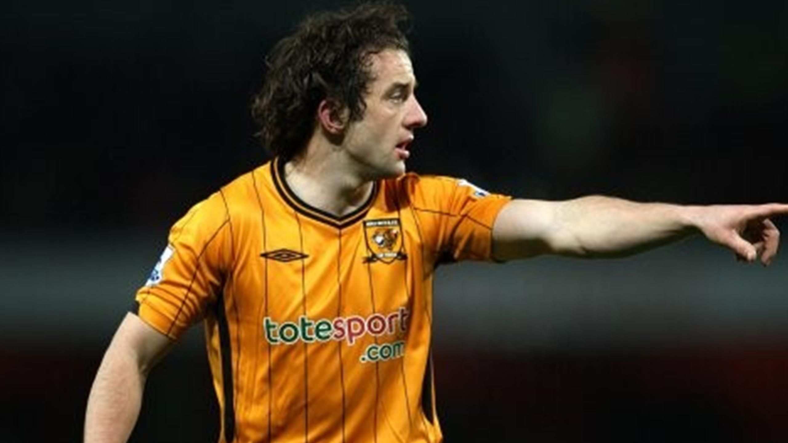 Hunt signs for Wolves - TNT Sports