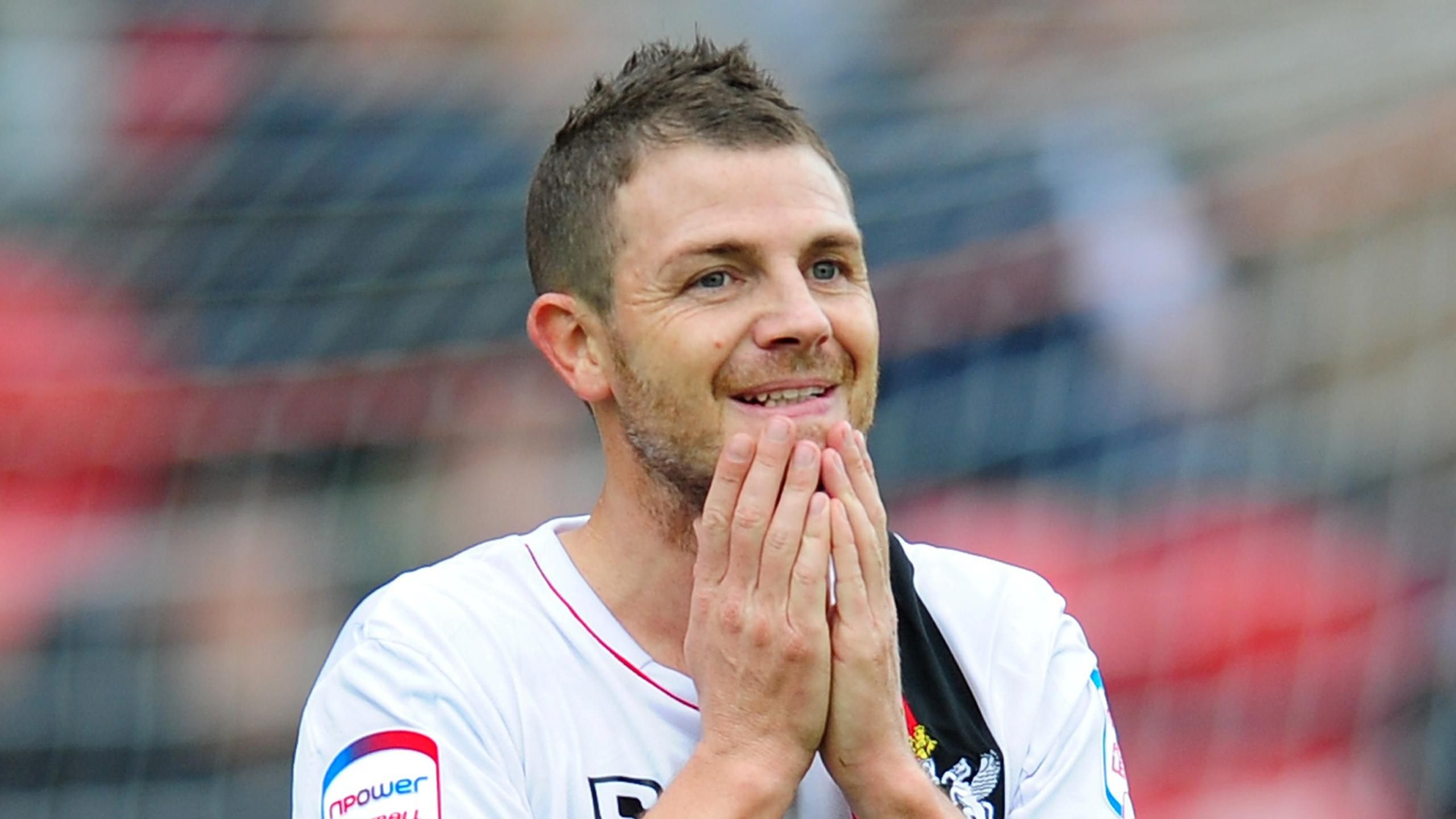 Evergreen striker Jamie Cureton scores as Dagenham see off Stevenage ...