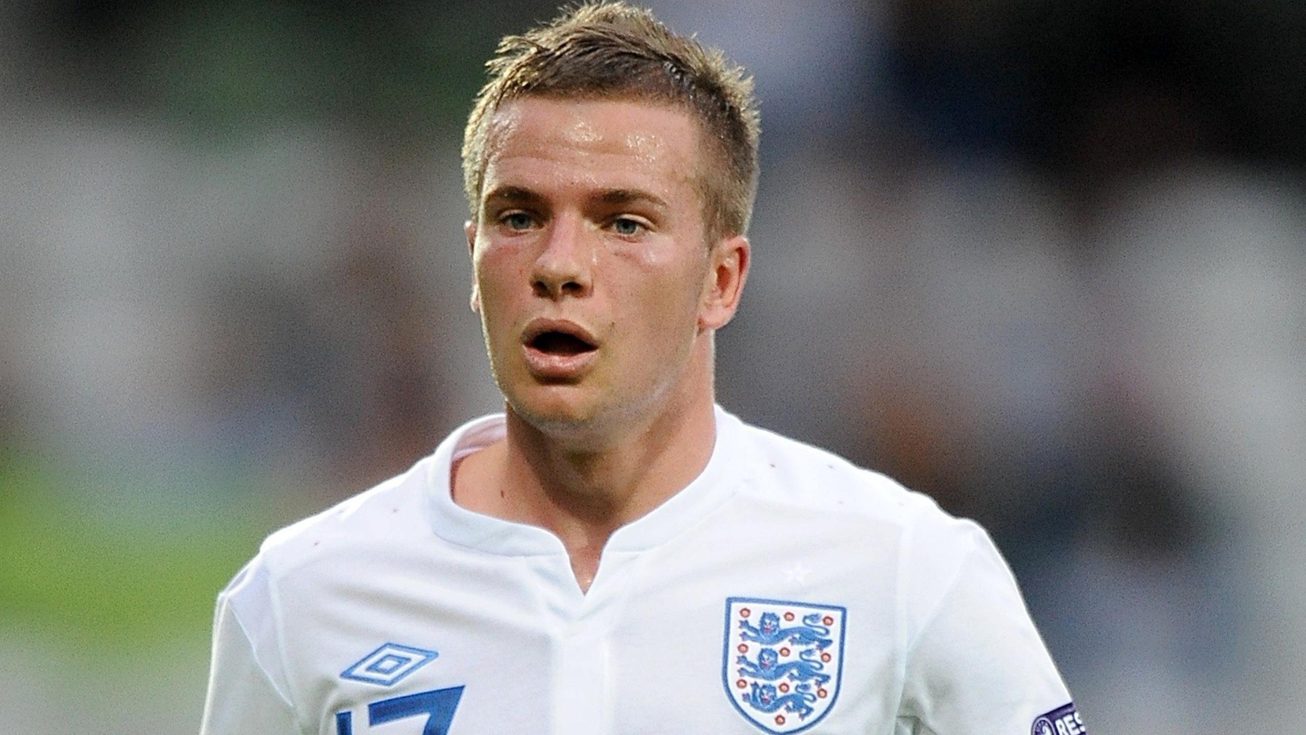 Cleverley joins England - TNT Sports