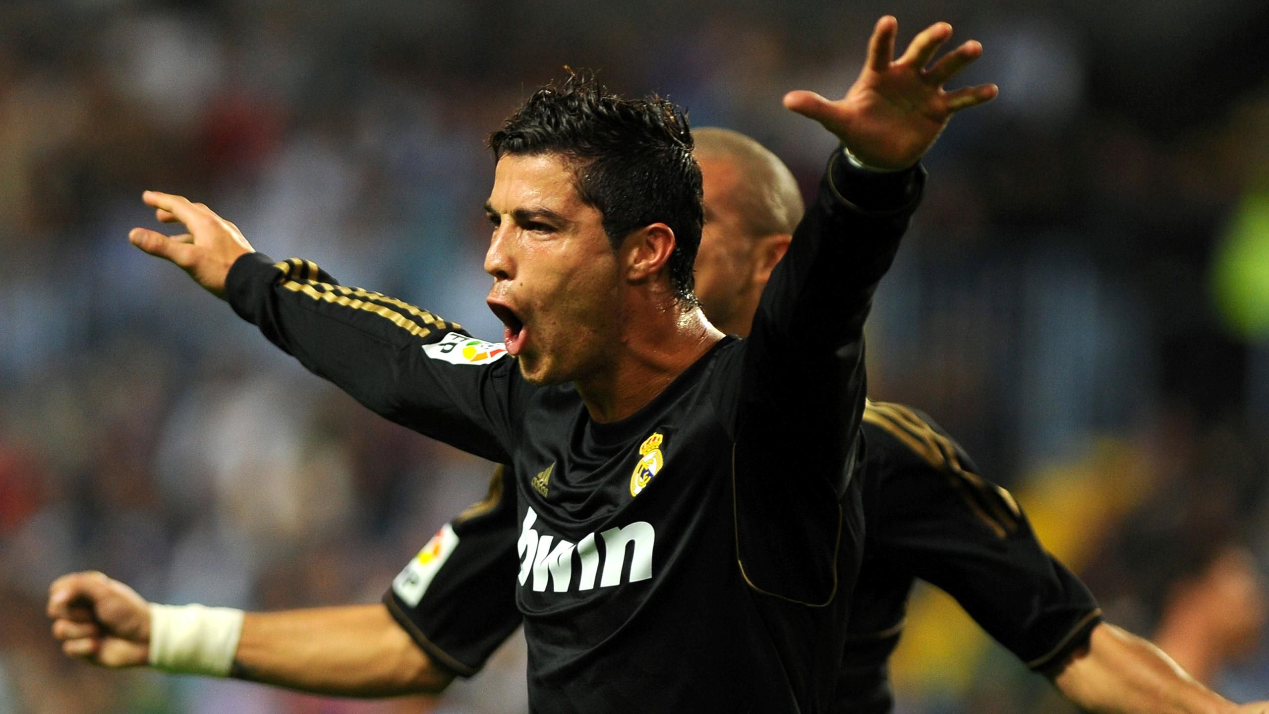 Real tired of signing ball - TNT Sports