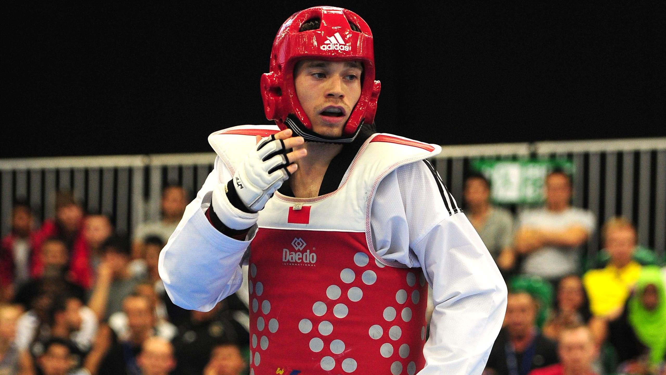 Cook switches to Isle of Man after Olympic controversy - TNT Sports