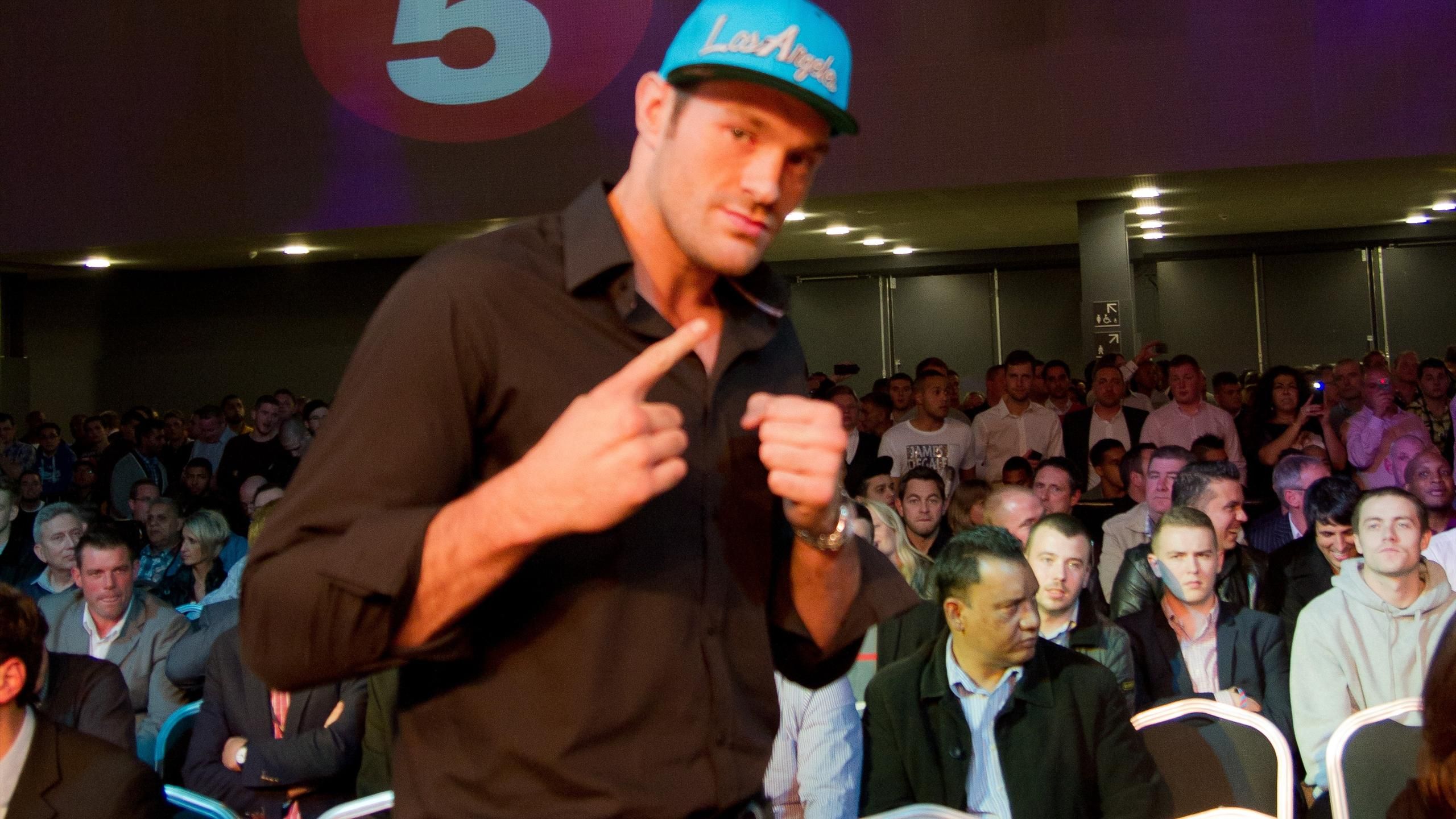 Tyson Fury calls out Klitschko after beating Christian Hammer - TNT Sports