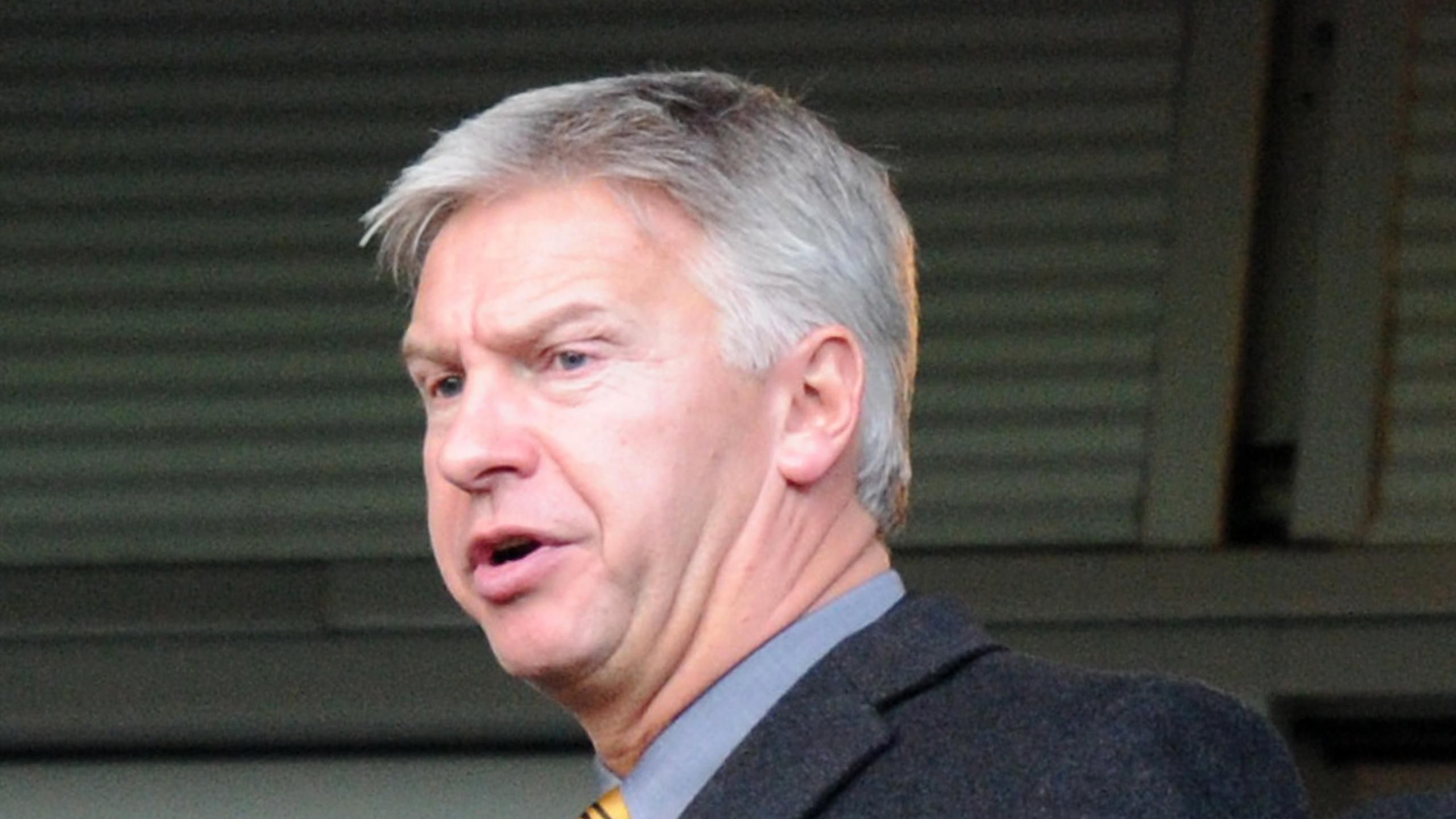 Pearson shoots down Leeds rumours - TNT Sports